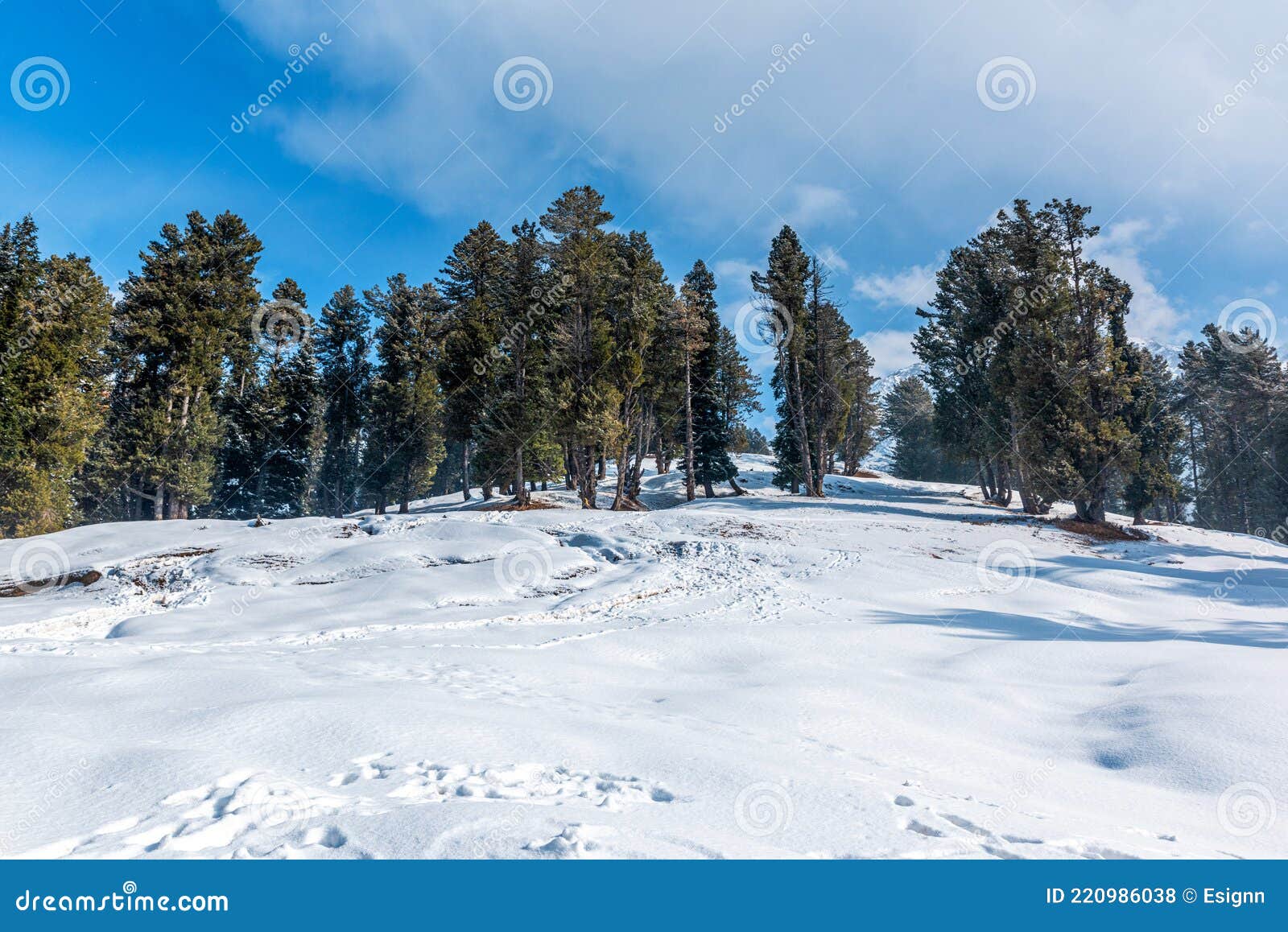 View of Pahalgam Valley, Pahalgam, Kashmir, India Stock Photo - Image ...