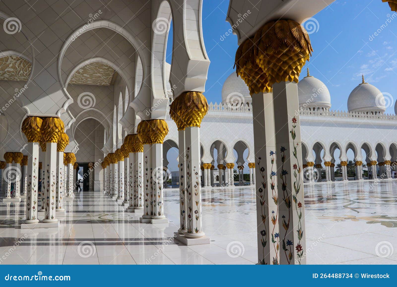Beautiful View of the Sheikh Zayed Mosque with Golden Patterns Stock ...