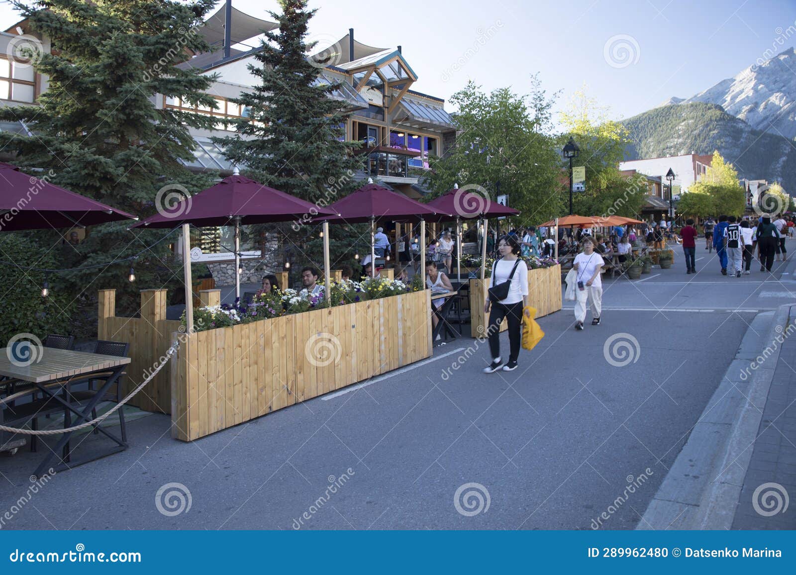 Beautiful View of the Streets in Banff Editorial Image - Image of town ...