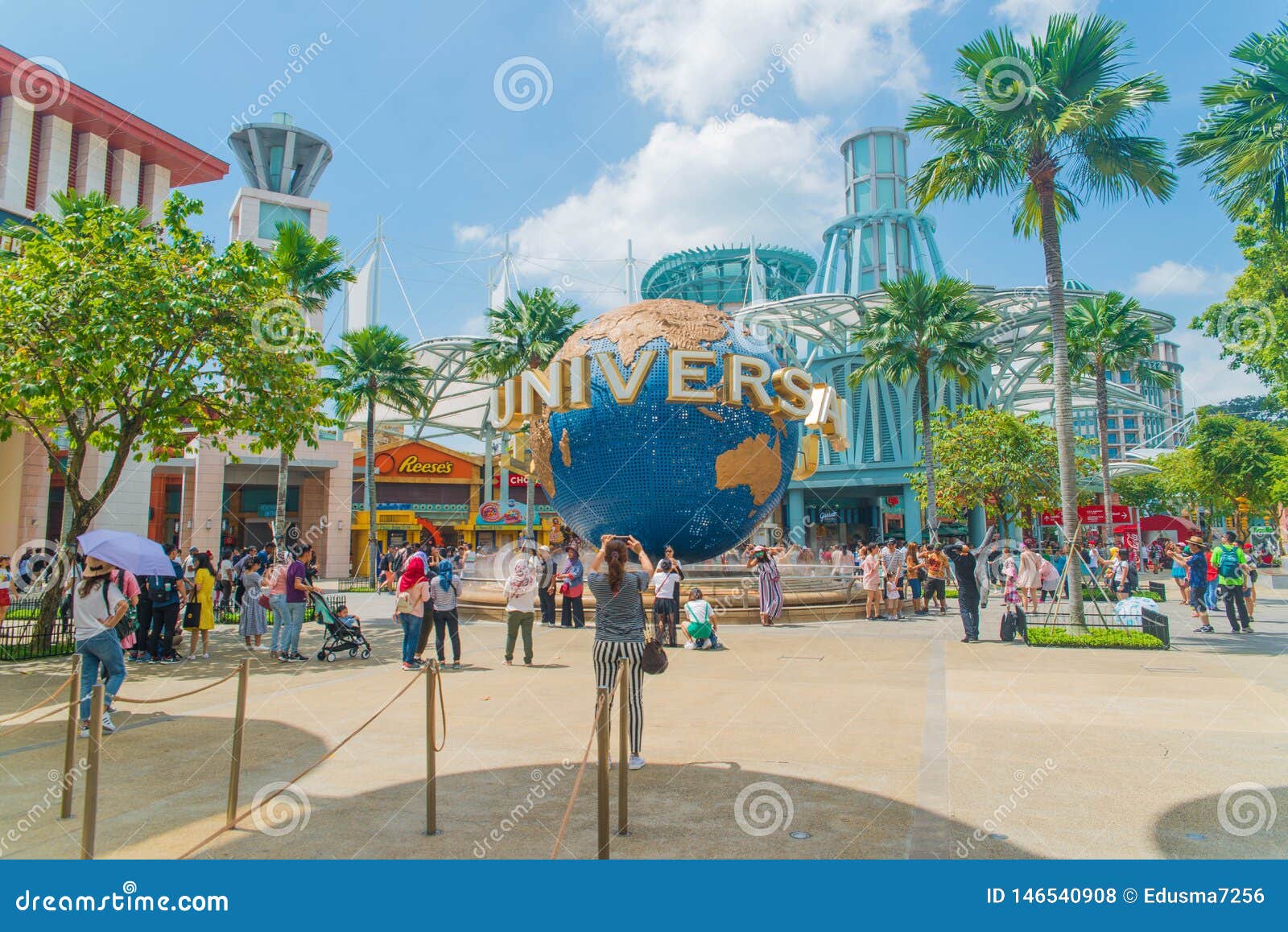 A View of Universal Studios in Singapore. Editorial Stock Photo - Image ...