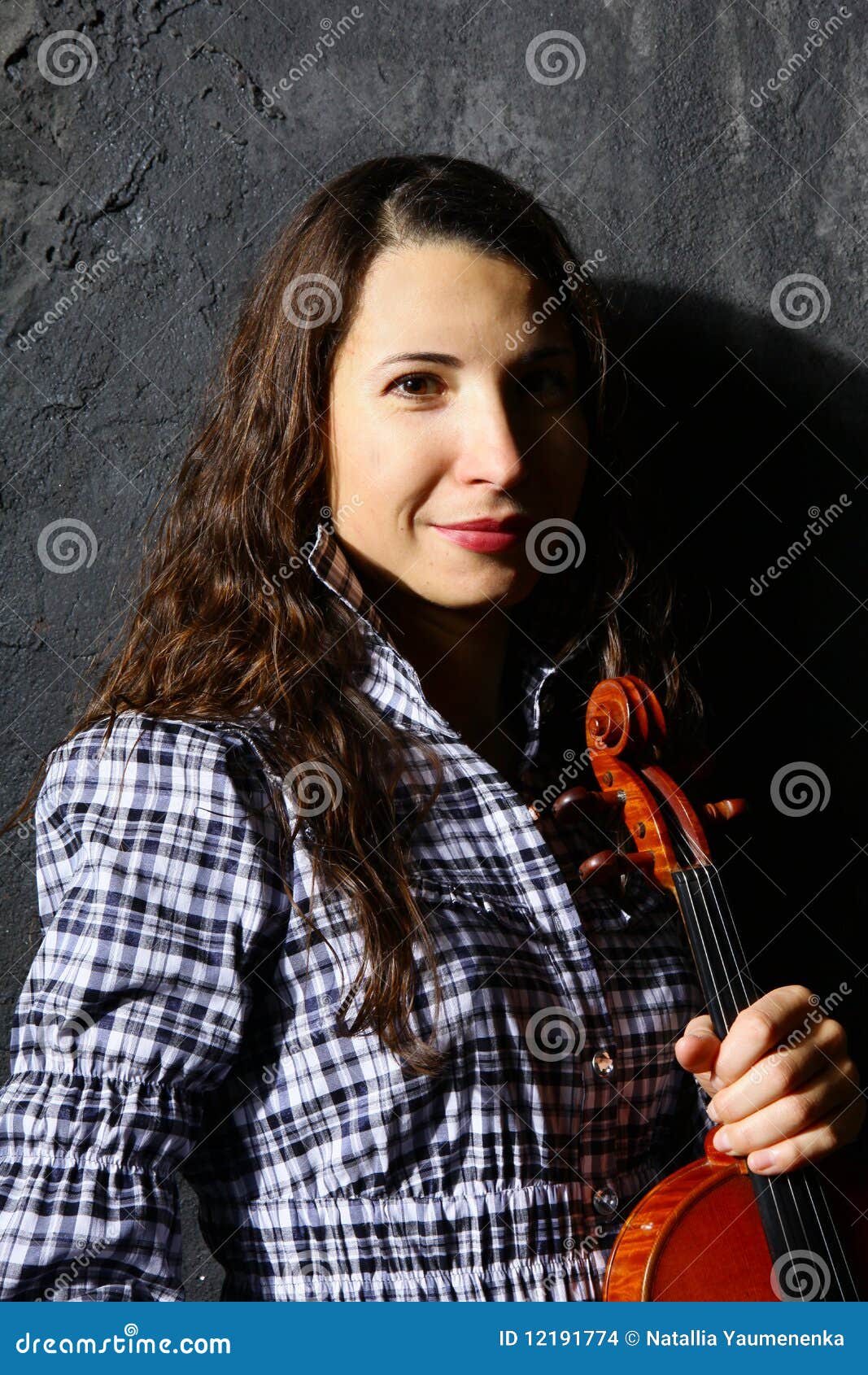 Beautiful violin musician stock photo. Image of female - 12191774