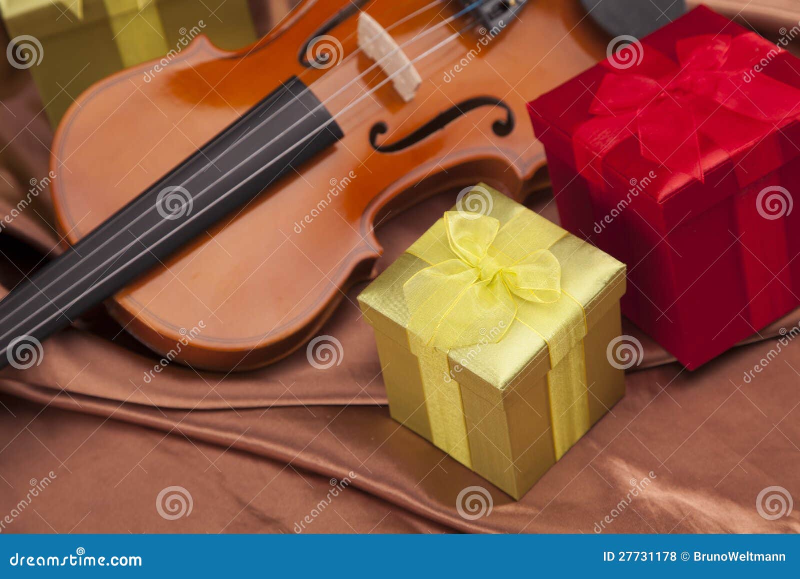 Beautiful Violin and Presents! Stock Photo - Image of white, music ...
