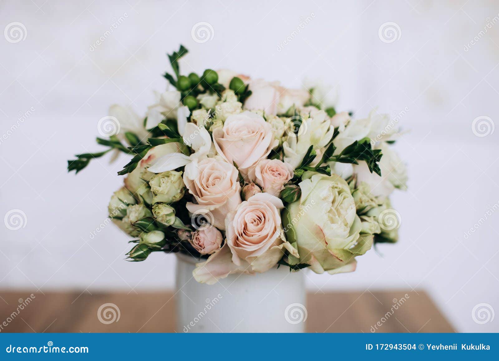 Beautiful Wedding Bouquet of White Roses Stock Photo - Image of gift ...