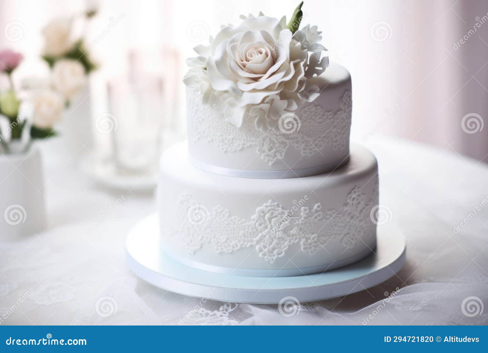 A Beautiful Wedding Cake with Decorative Icing Stock Photo - Image of ...
