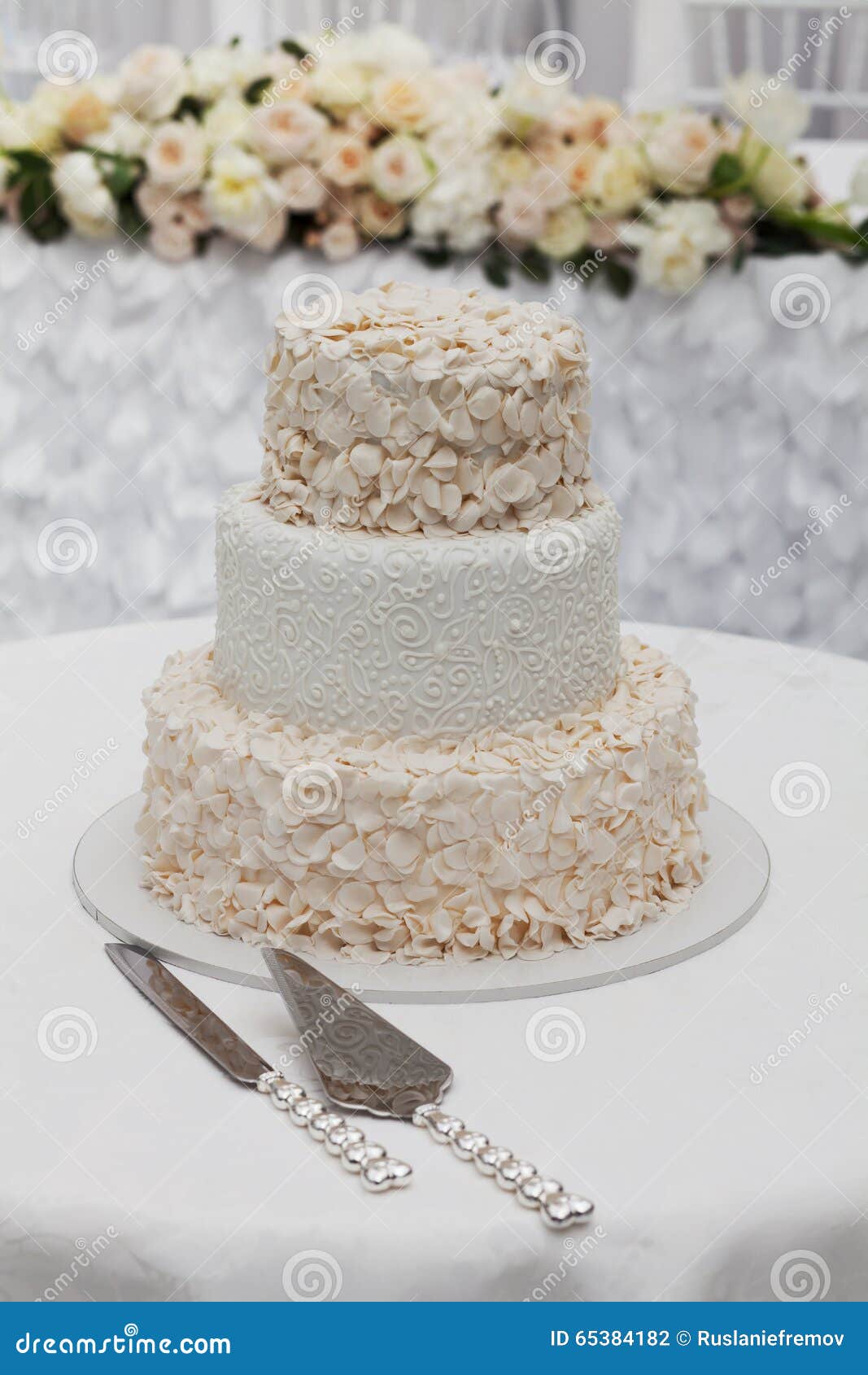 Beautiful Wedding Cake on the Table Stock Photo - Image of table, sweet ...