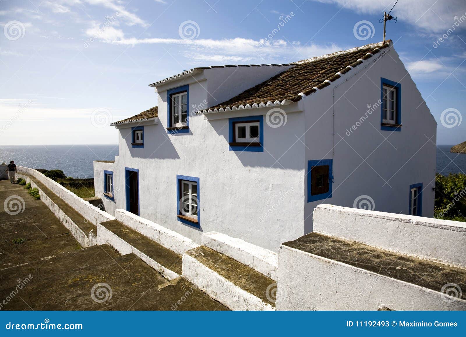 A beautiful white house stock image. Image of mountain - 11192493