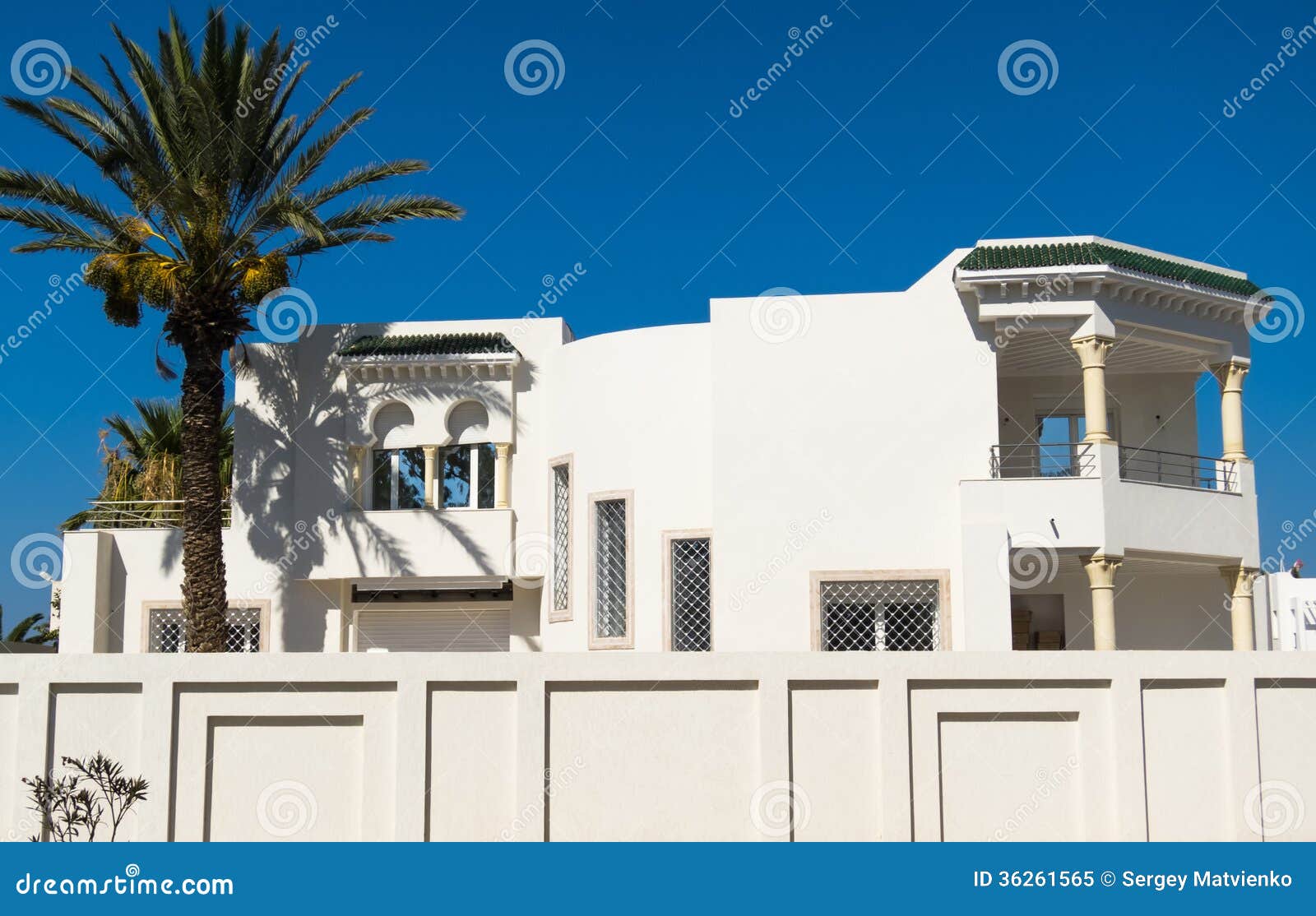Beautiful white house stock image. Image of front, real - 36261565