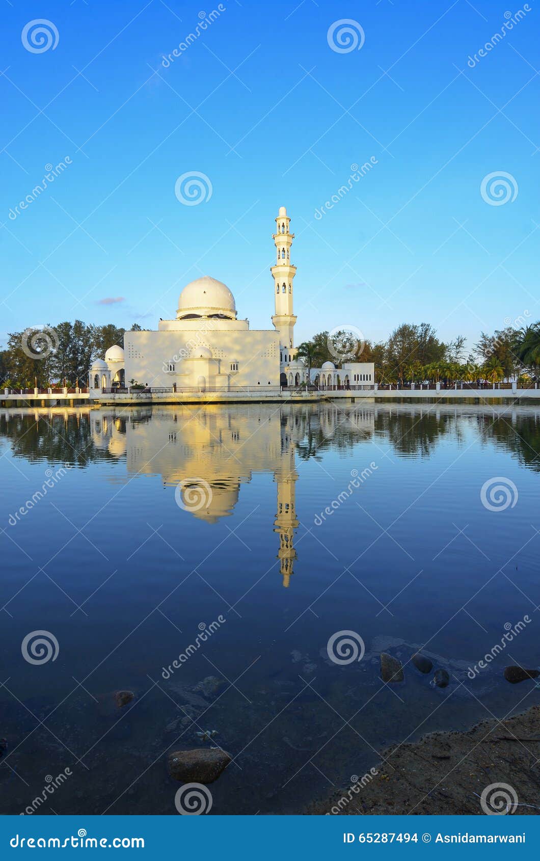 Beautiful White Mosque with Reflection in the Lake during Clean Stock ...