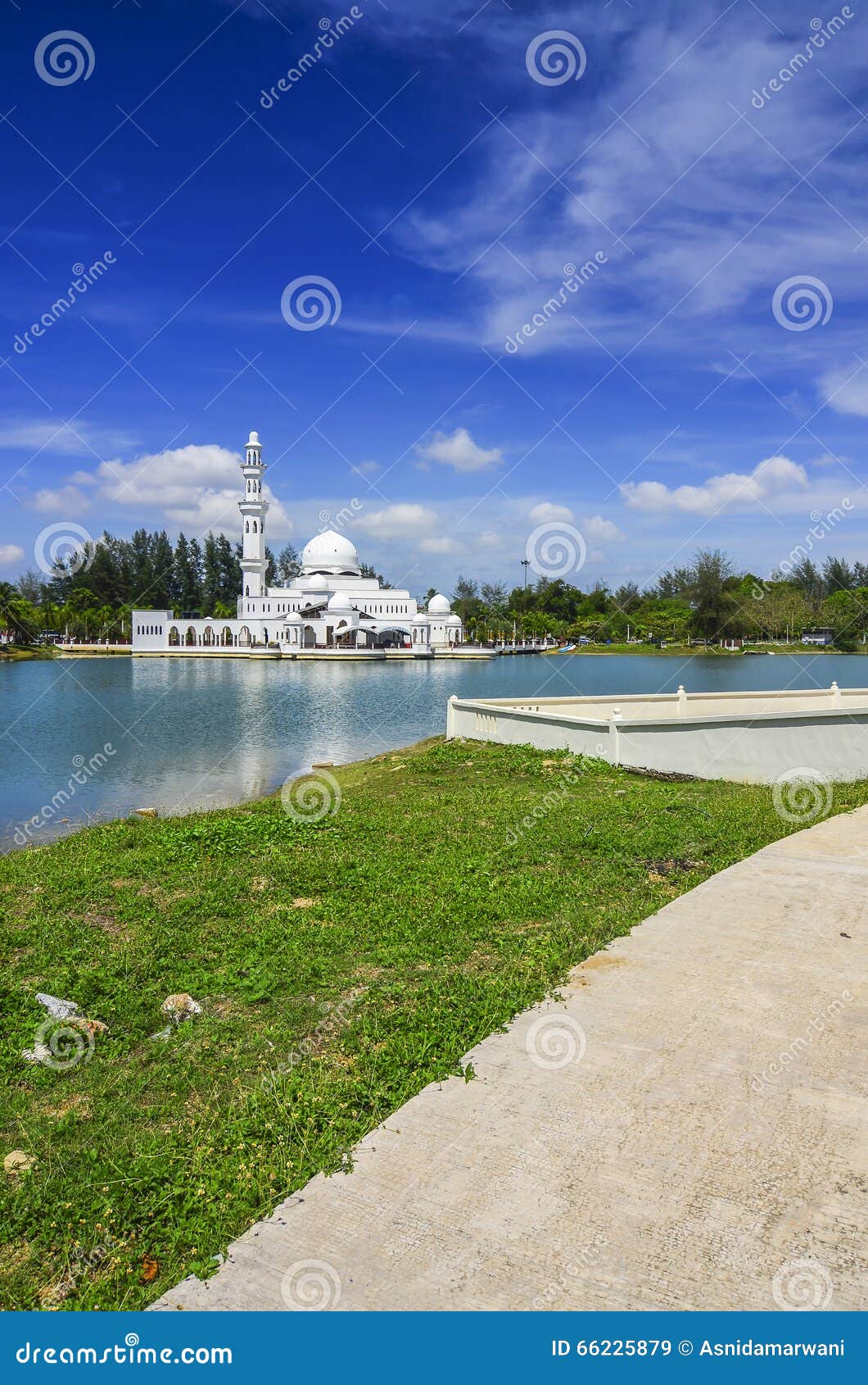 Beautiful White Mosque with Reflection in the Lake during Clean Blue ...