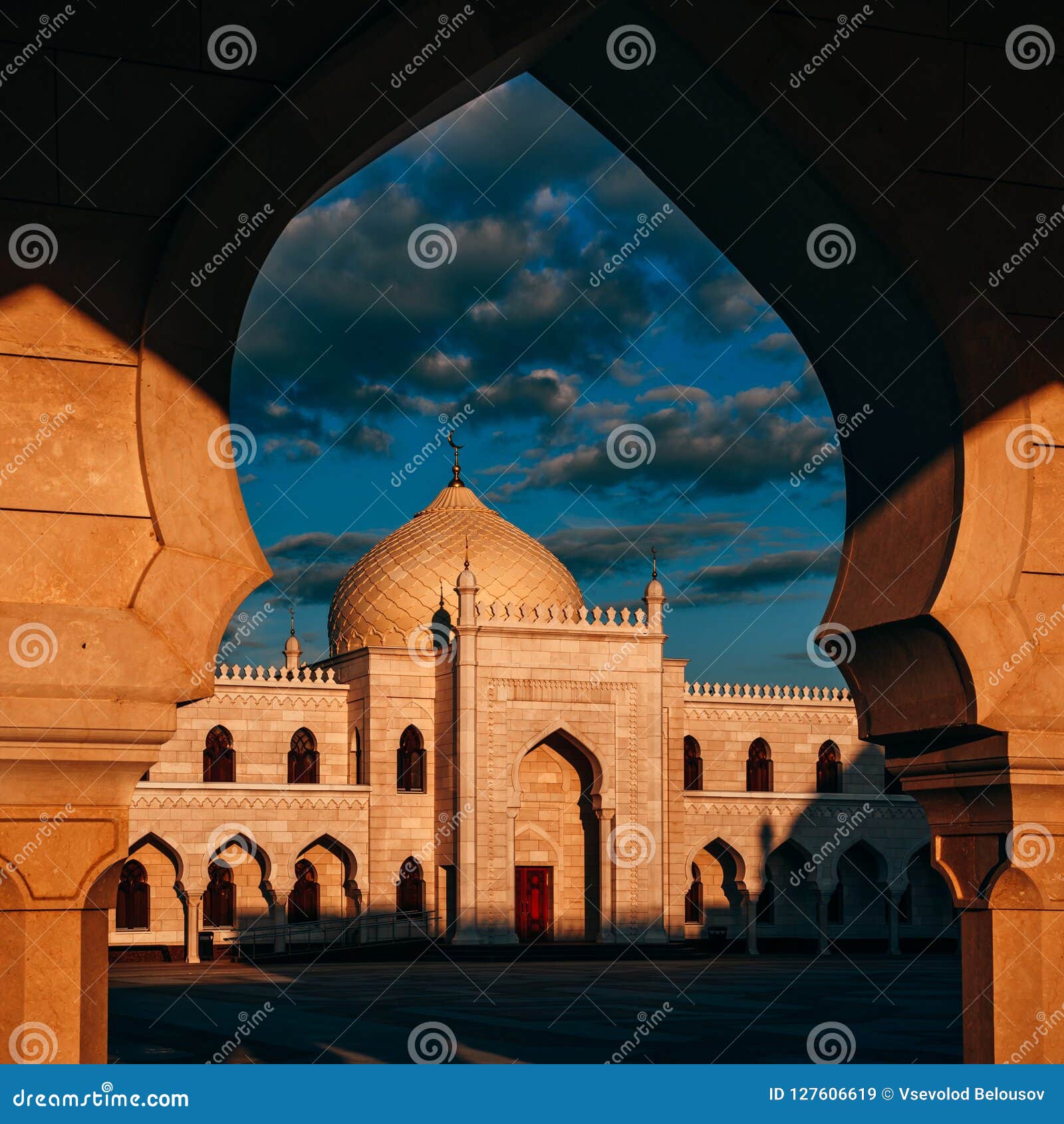 Beautiful White Mosque at Sunset. Stock Image - Image of mosque, east ...