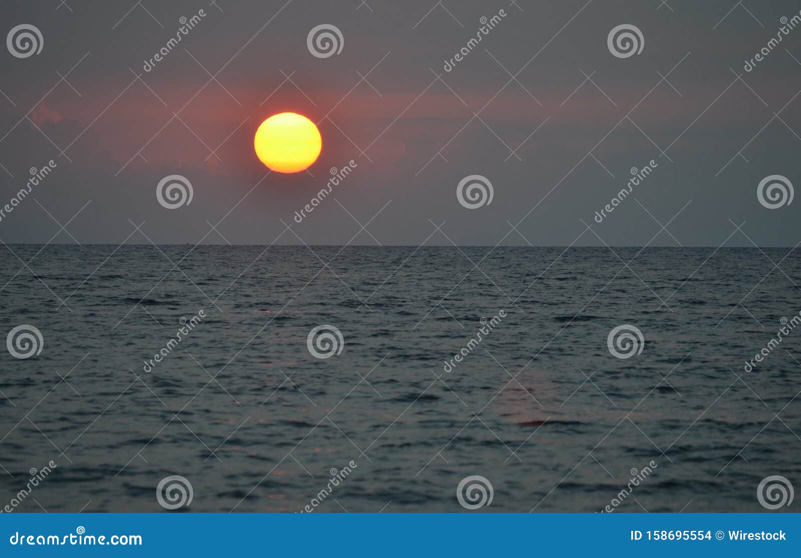 Beautiful Wide Shot of the Sea Under Sky during Sunset Stock Photo ...