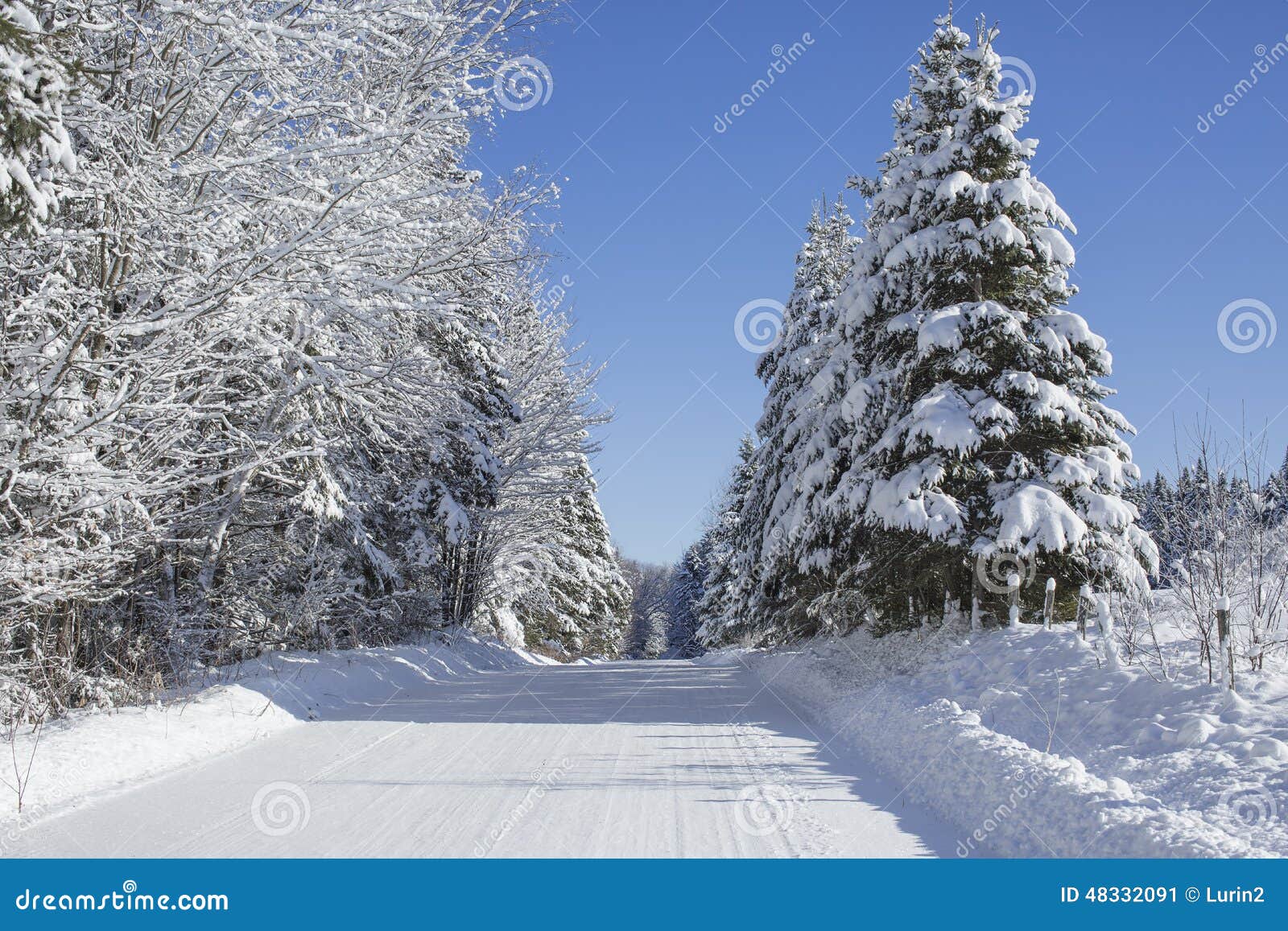 Beautiful Winter Country Road Stock Image - Image of beauty, country ...