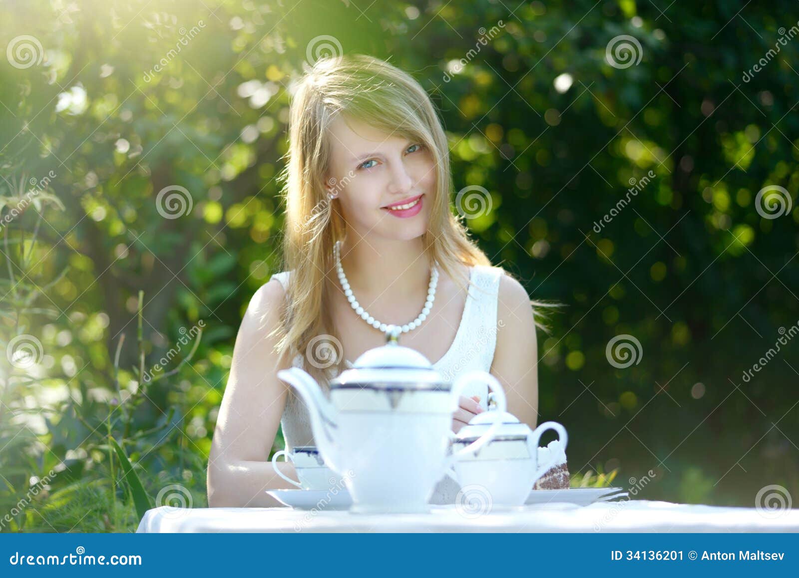 Beautiful Woman Drinking Tea Stock Image - Image of morning, leisure ...