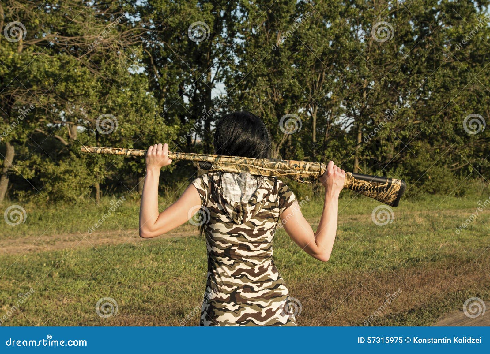 Beautiful Woman Hunter with Rifle Stock Image - Image of beauty, game ...