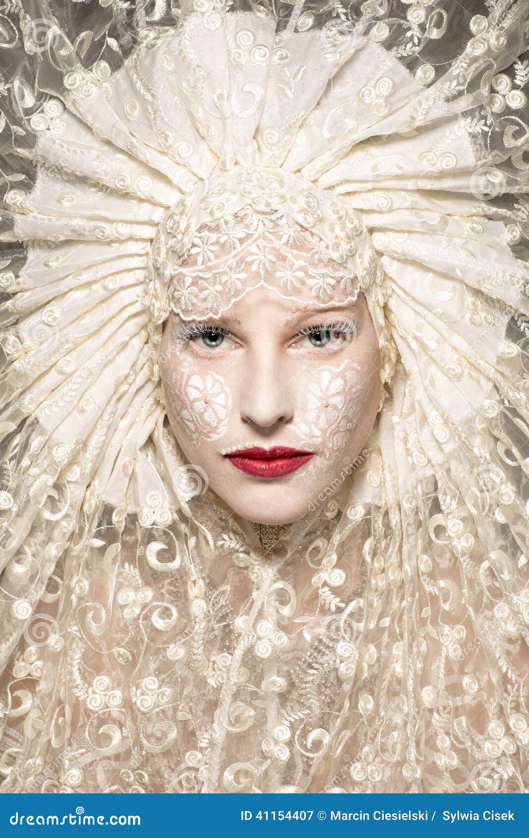 Beautiful Woman in Lace Collar Stock Image - Image of headpiece ...