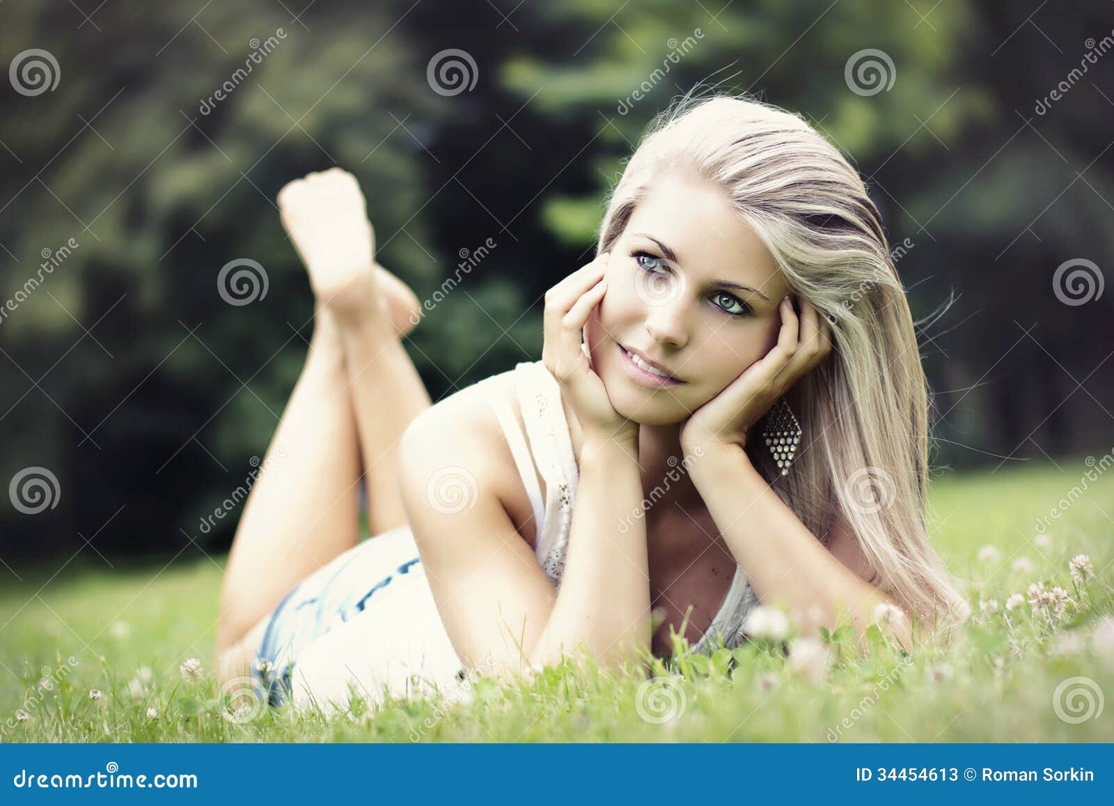 Beautiful Woman Lying On The Grass Stock Image Image Of Green Blond