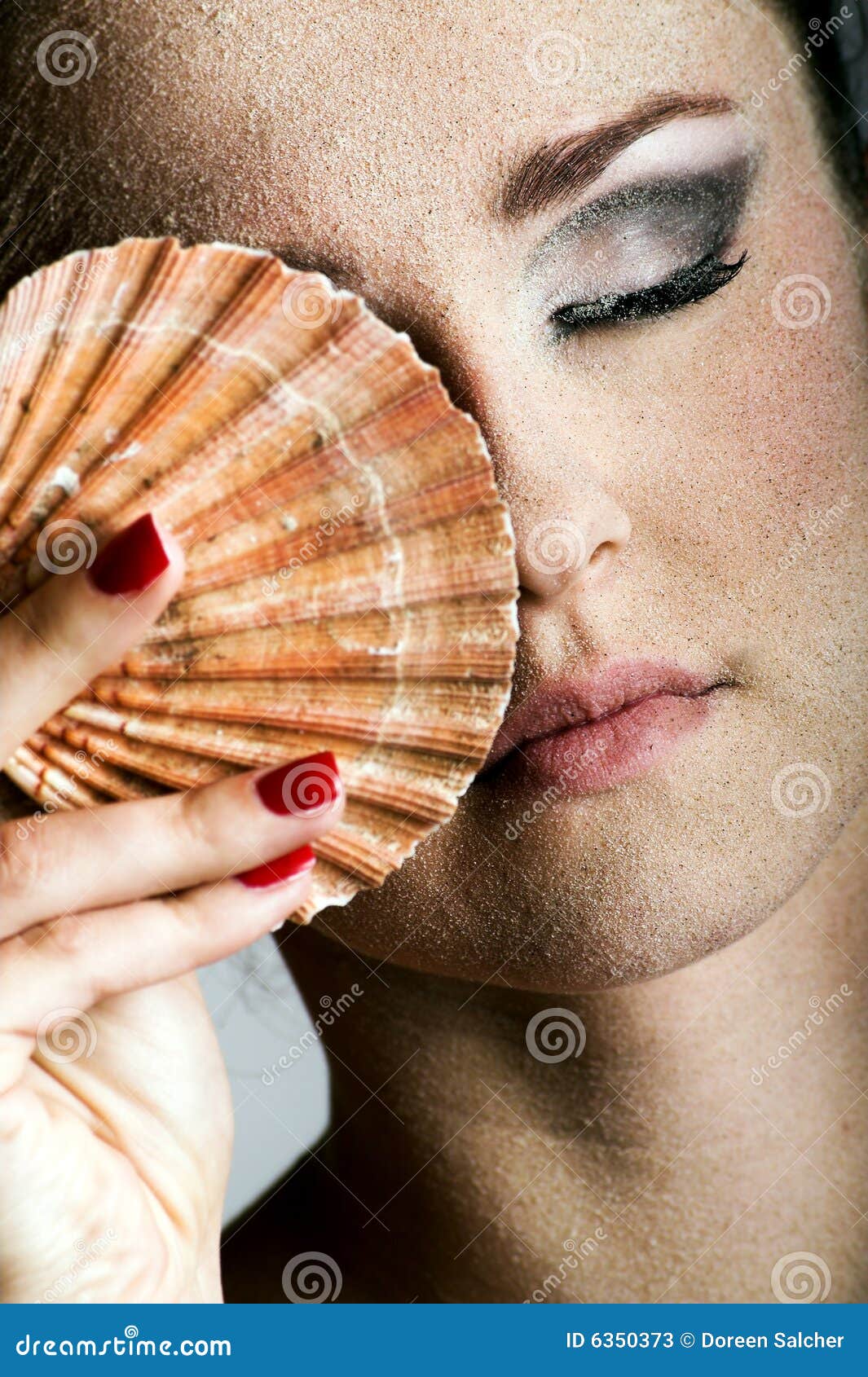 Beautiful Woman with a Shell Stock Image - Image of pretty, lovely: 6350373