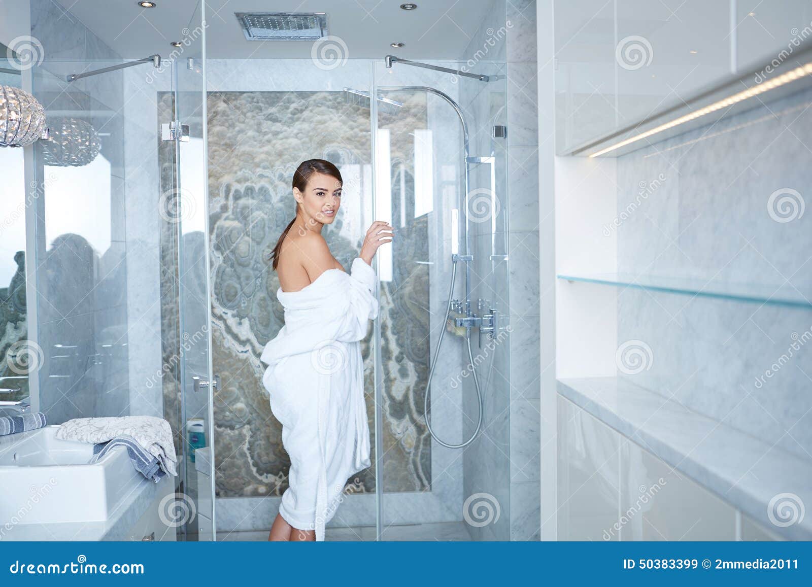 Beautiful Woman on a Spa Day Stock Image - Image of benefit, fresh ...