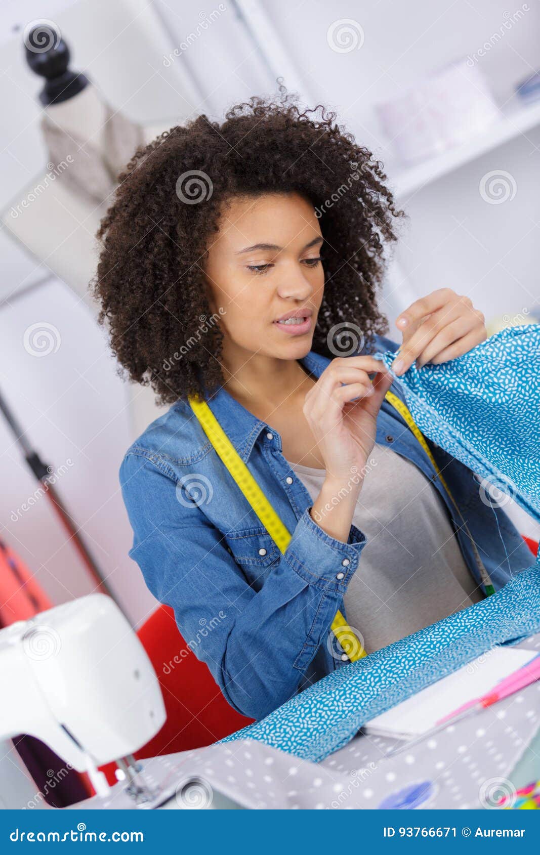 Beautiful Woman Stitching Fabric Using Sewing Machine Stock Image ...