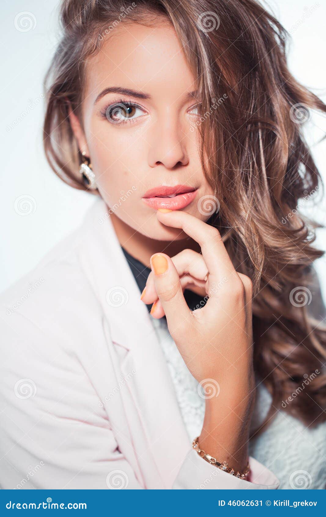 Beautiful Woman Studio Portrait Stock Image - Image of brown, cool ...