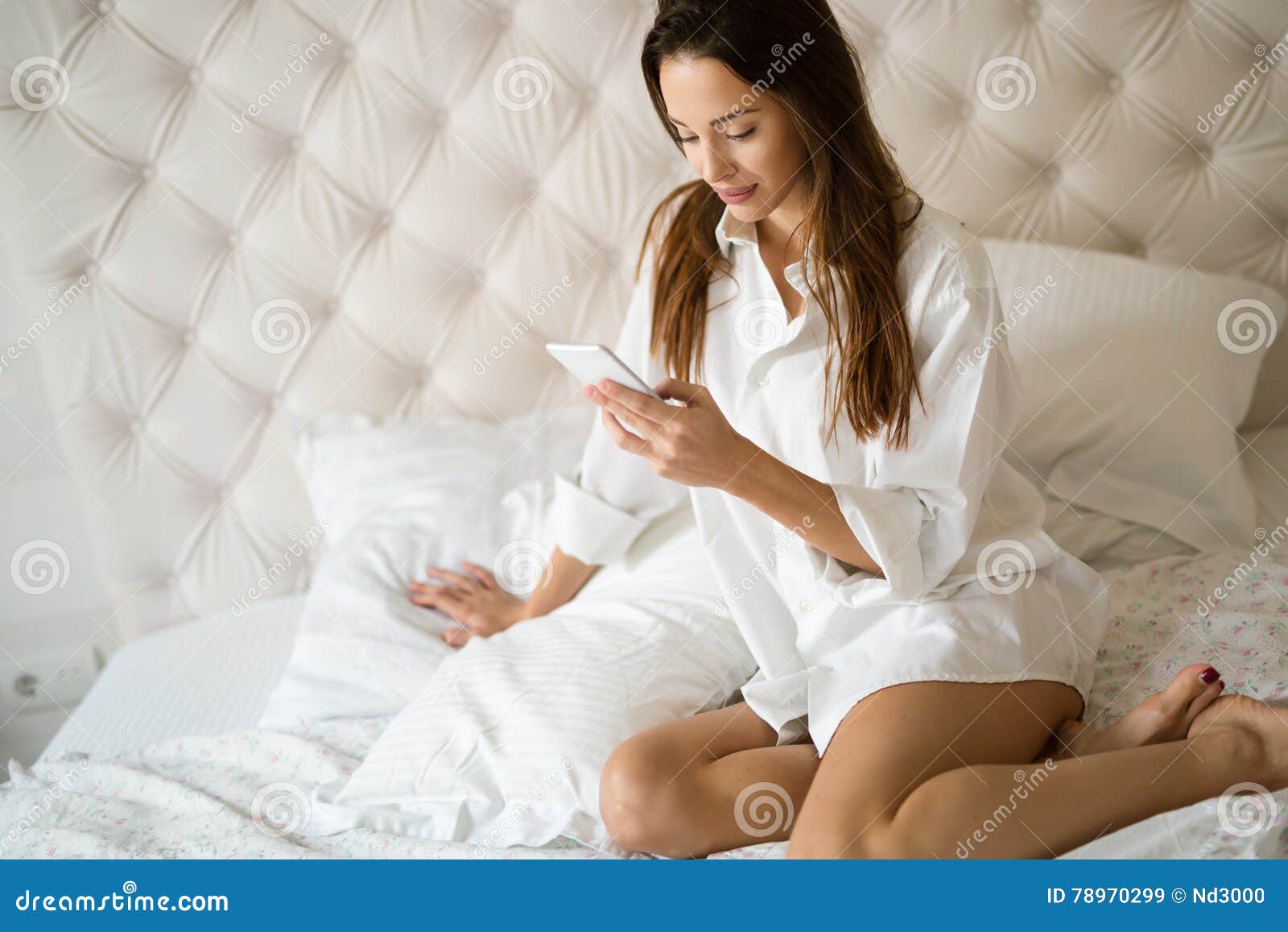 Beautiful Woman Using Phone Stock Image - Image of attractive, love ...