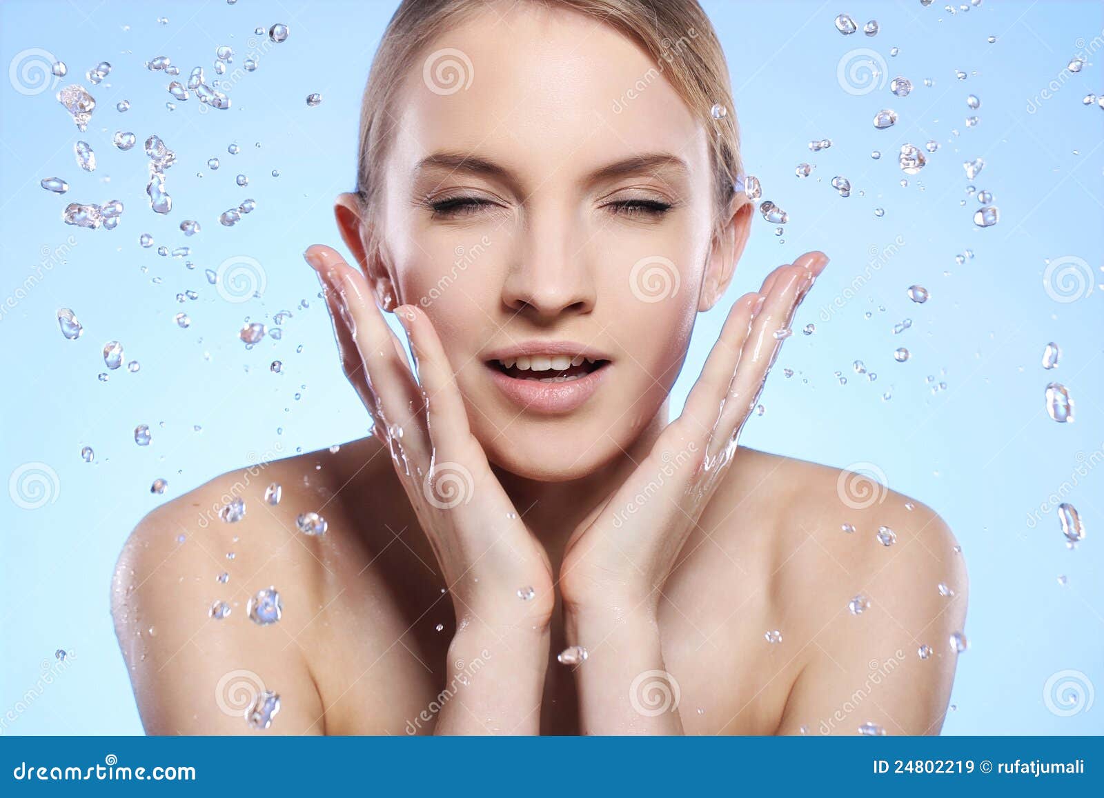 Beautiful Woman Washing Her Face Stock Image - Image of face, drops ...