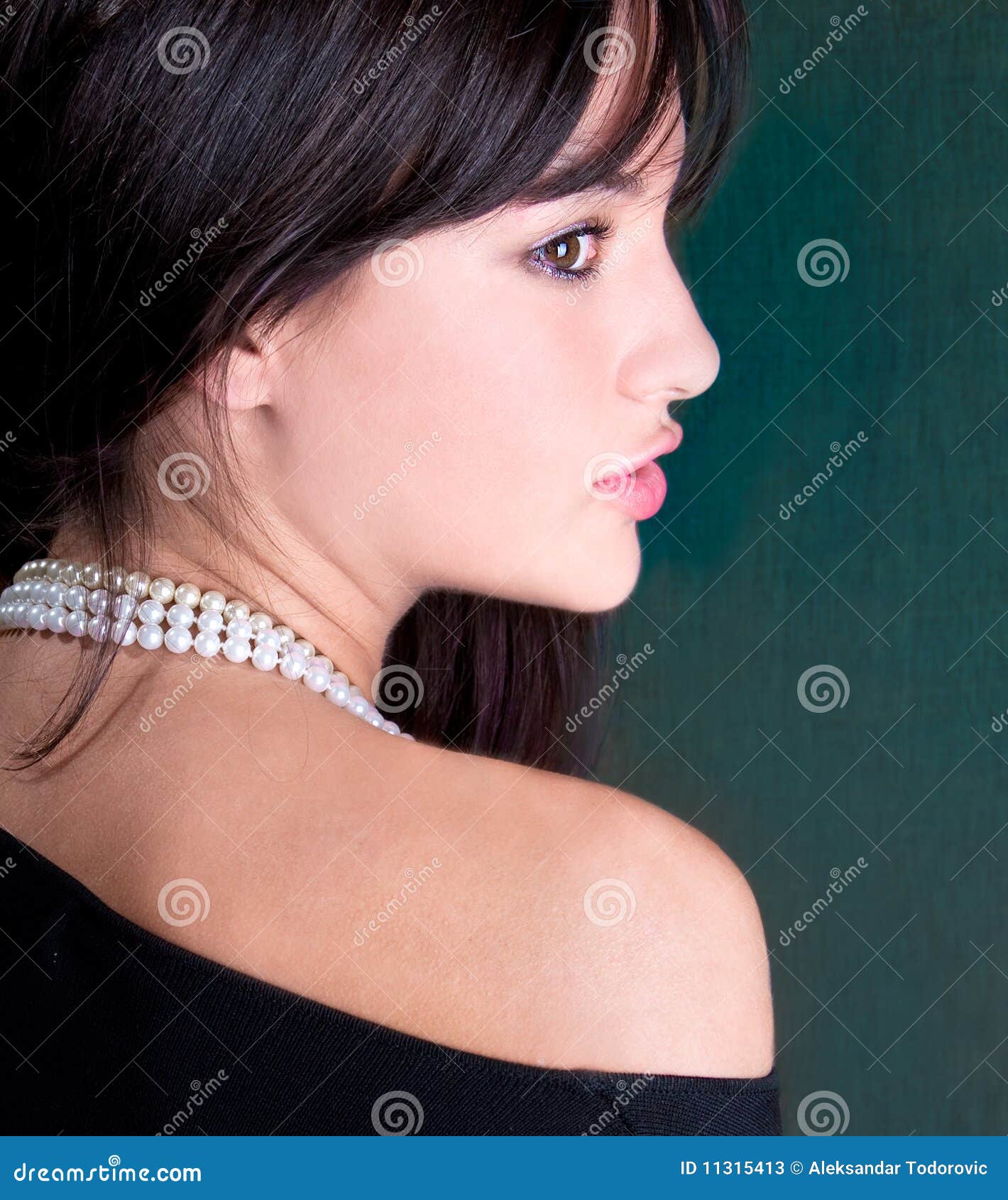 Beautiful Woman with White Pearl Looking Back Stock Image - Image of ...