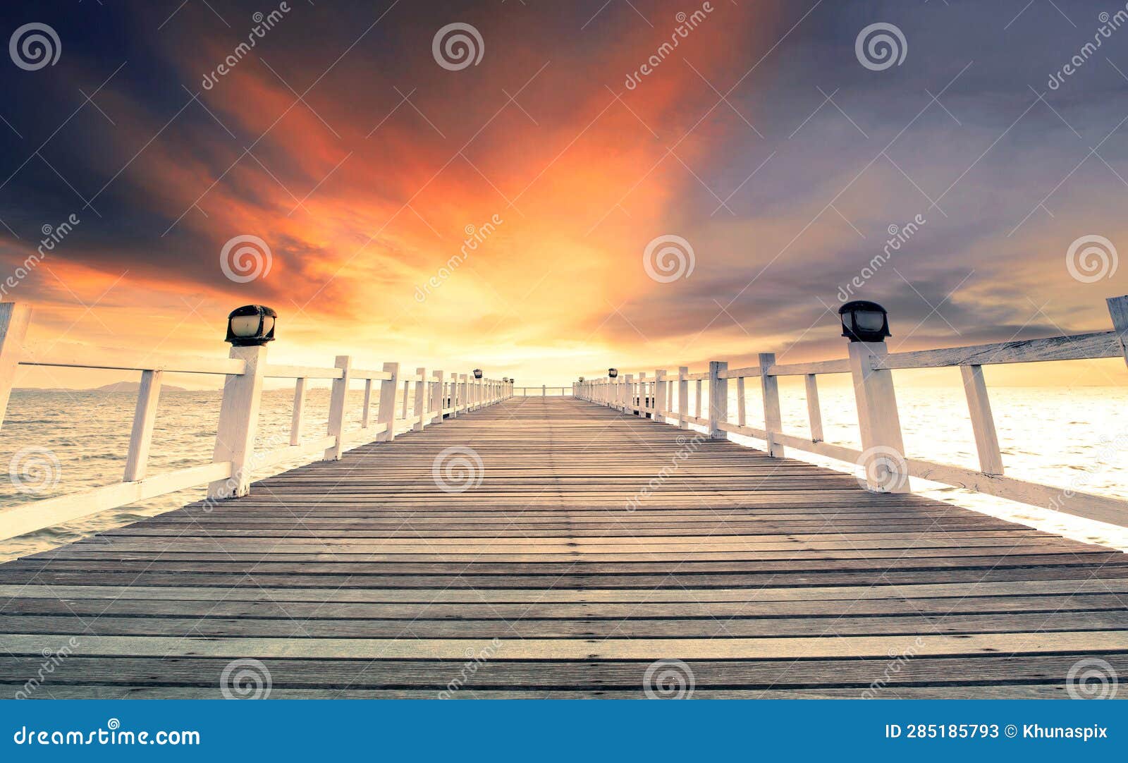 Beautiful Wood Pier Against Dramatic Sunset Sky Stock Image - Image of ...