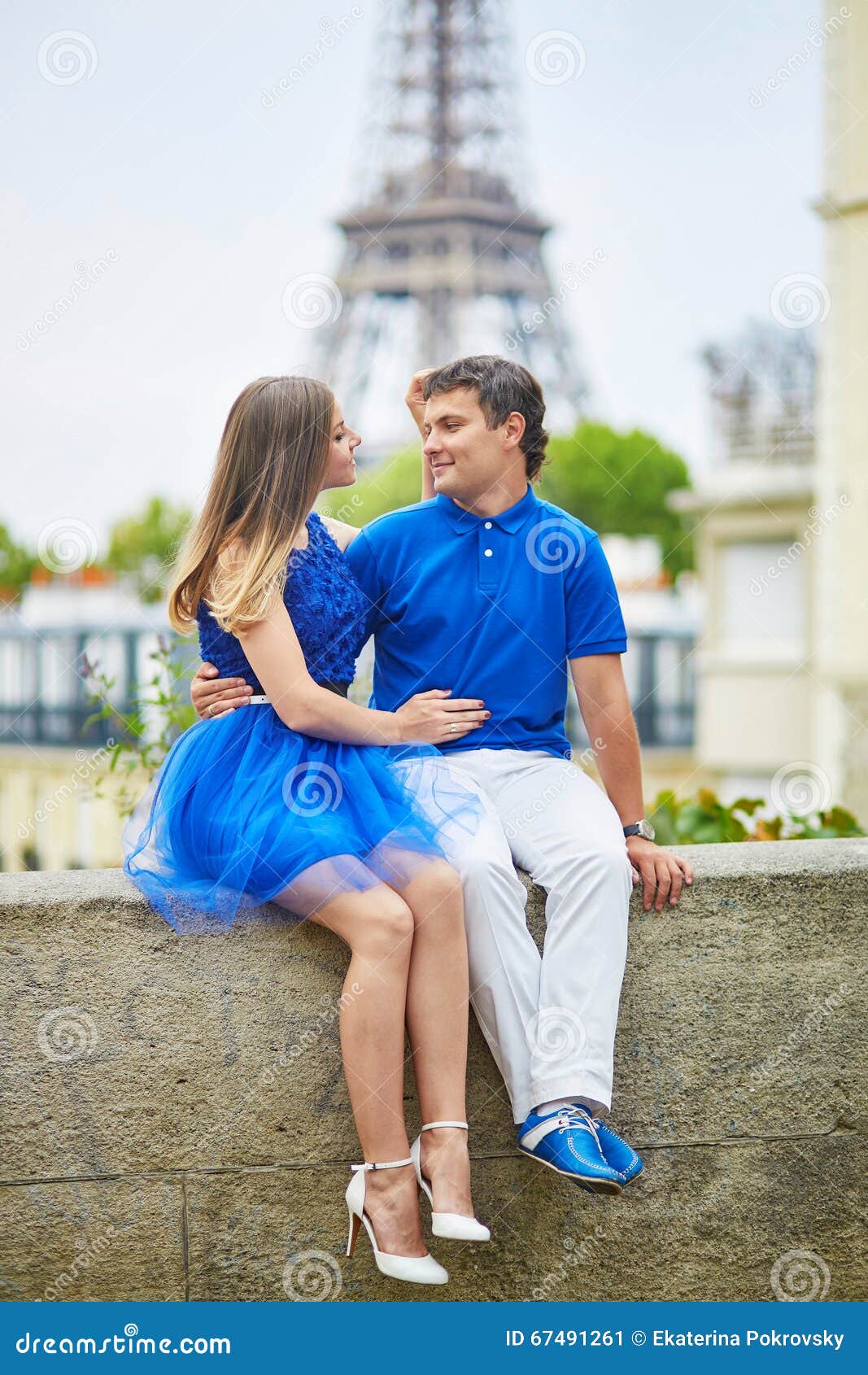 Beautiful Young Dating Couple in Paris Stock Image - Image of feeling ...