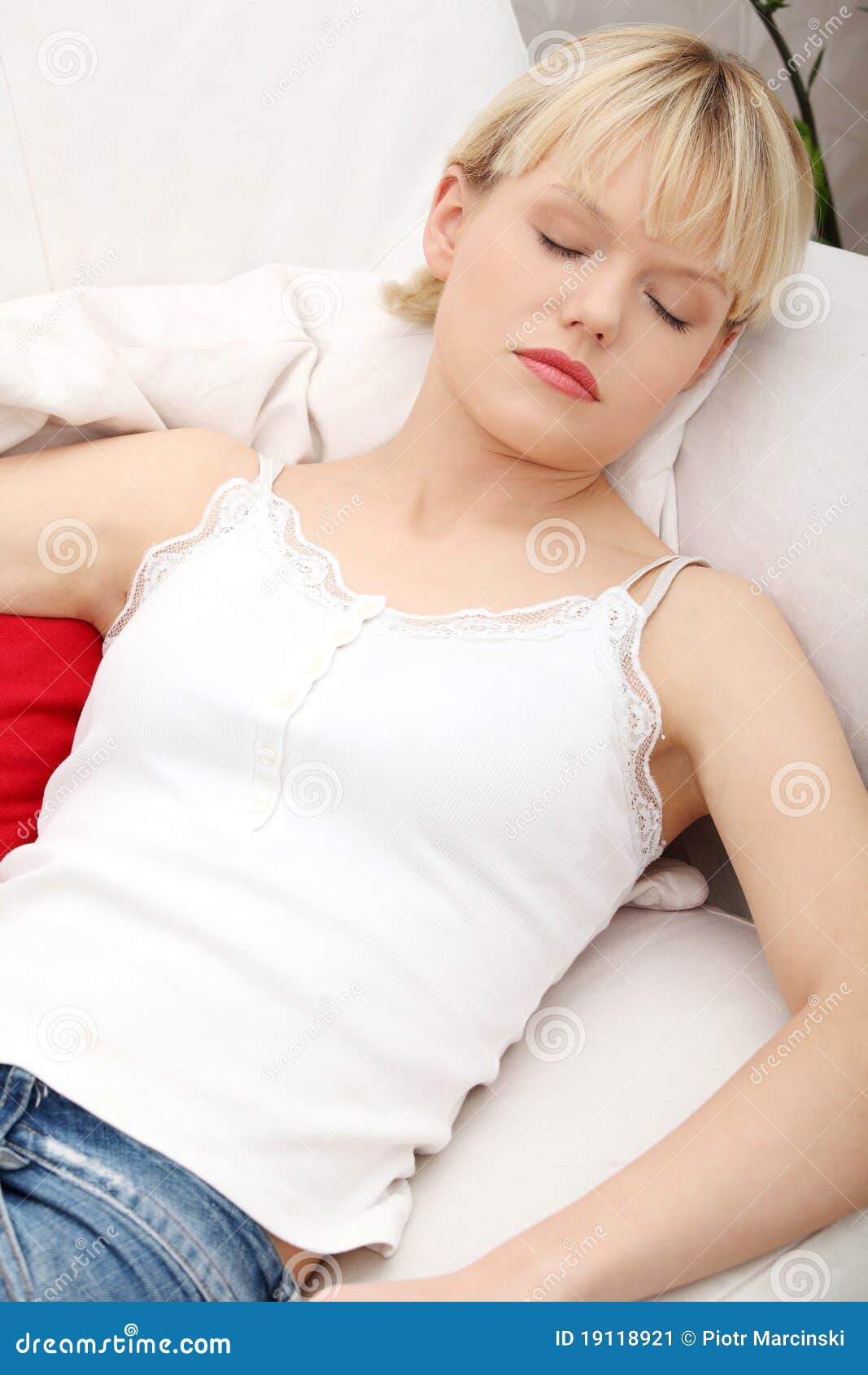 Beautiful Young Woman Sleeping Stock Image - Image of dream, morning ... Beautiful Young Woman Sleeping Stock Image - Image of dream, morning ...