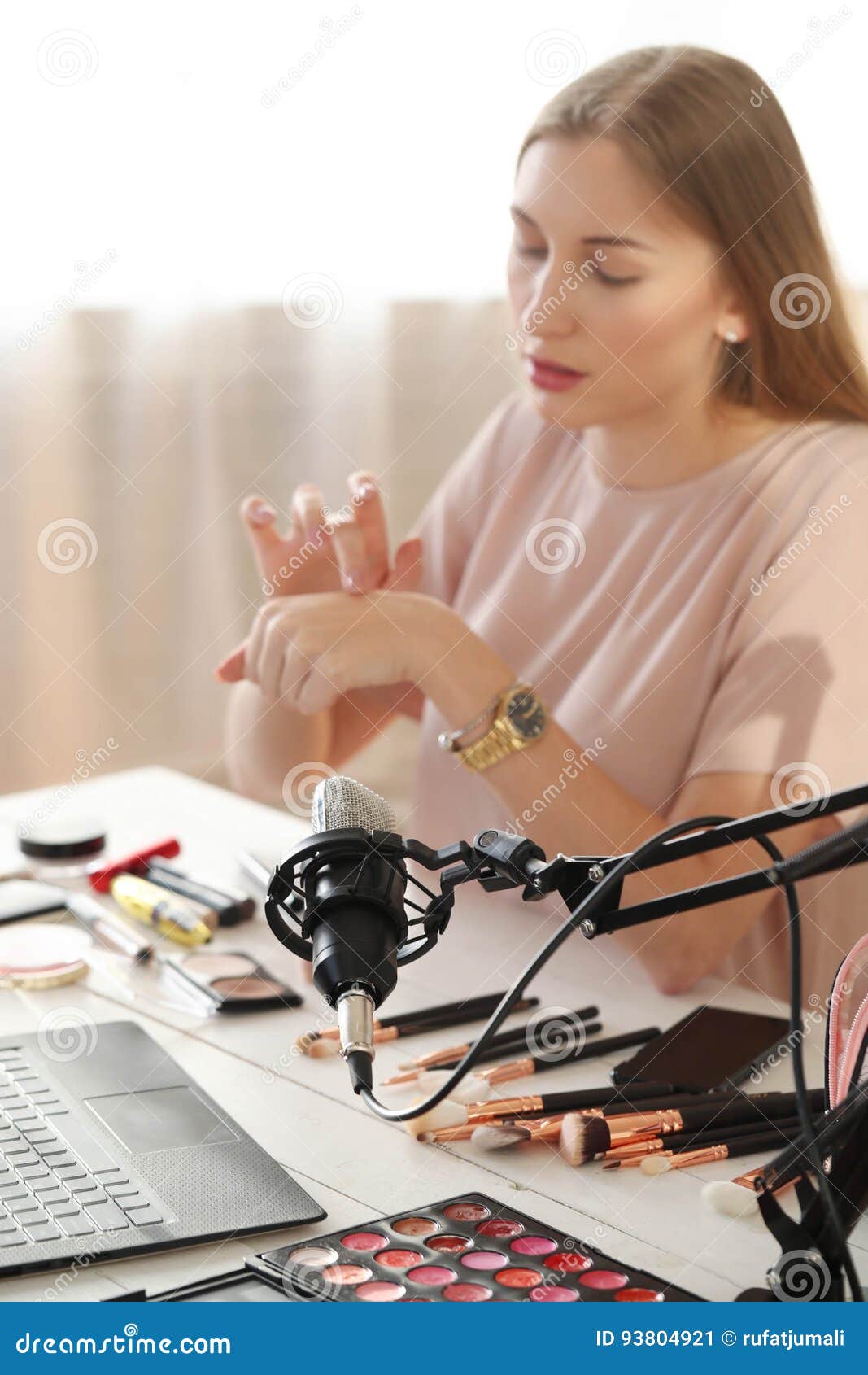 Beauty blogger stock image. Image of skincare, microphone - 93804921