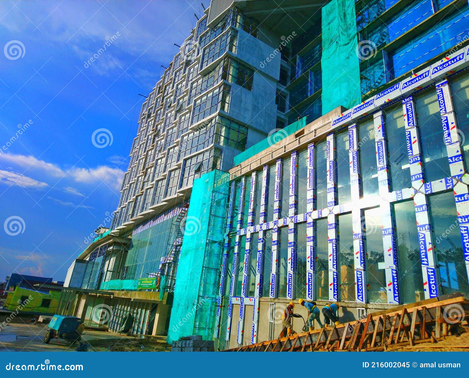 The Beauty of a PROJECT Building Editorial Image - Image of condominium ...
