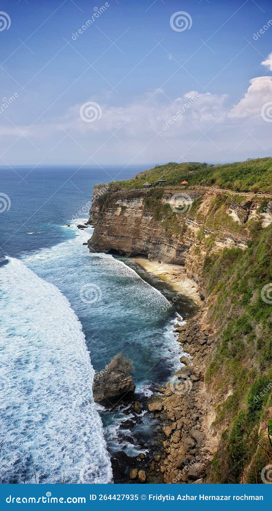 The Beauty of the Sea Cliffs Stock Image - Image of beauty, cliff ...
