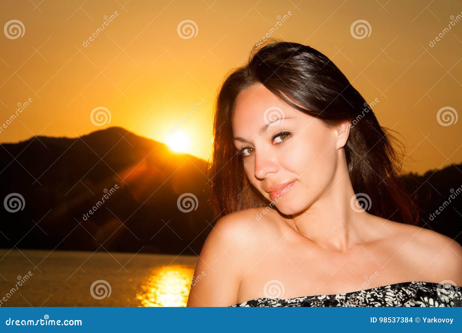Beauty Sunshine Girl Portrait Happy Woman Smiling Sunny Summer Day