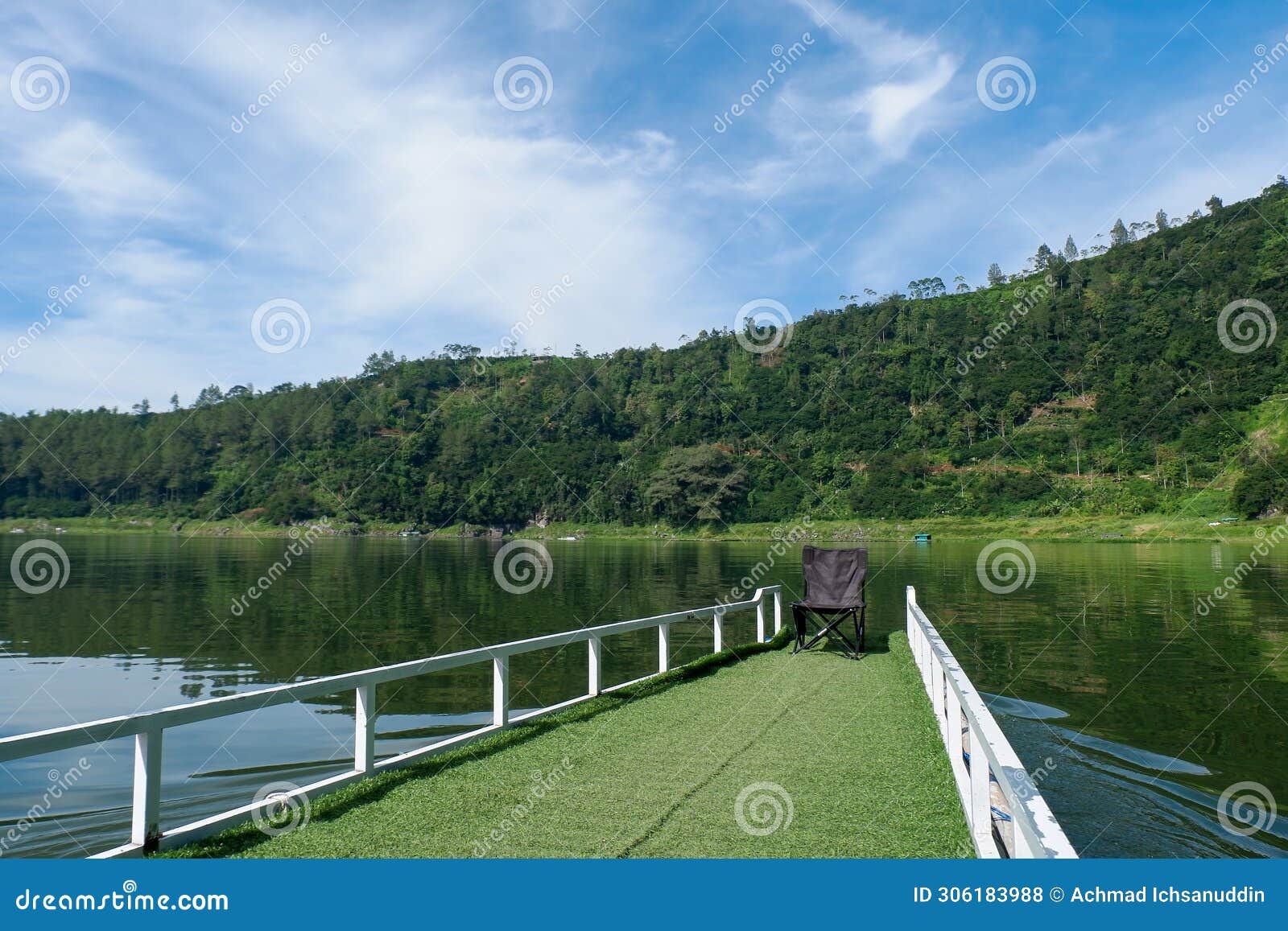 The Beauty Telaga Menjer Wonosobo Stock Photo - Image of beauty, shore ...