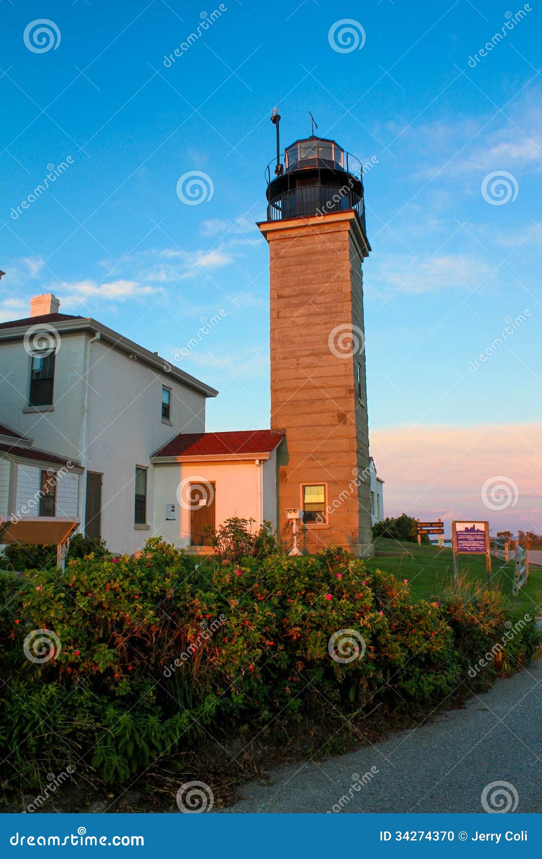 Beavertail Lighthouse stock photo. Image of lighthouse - 34274370