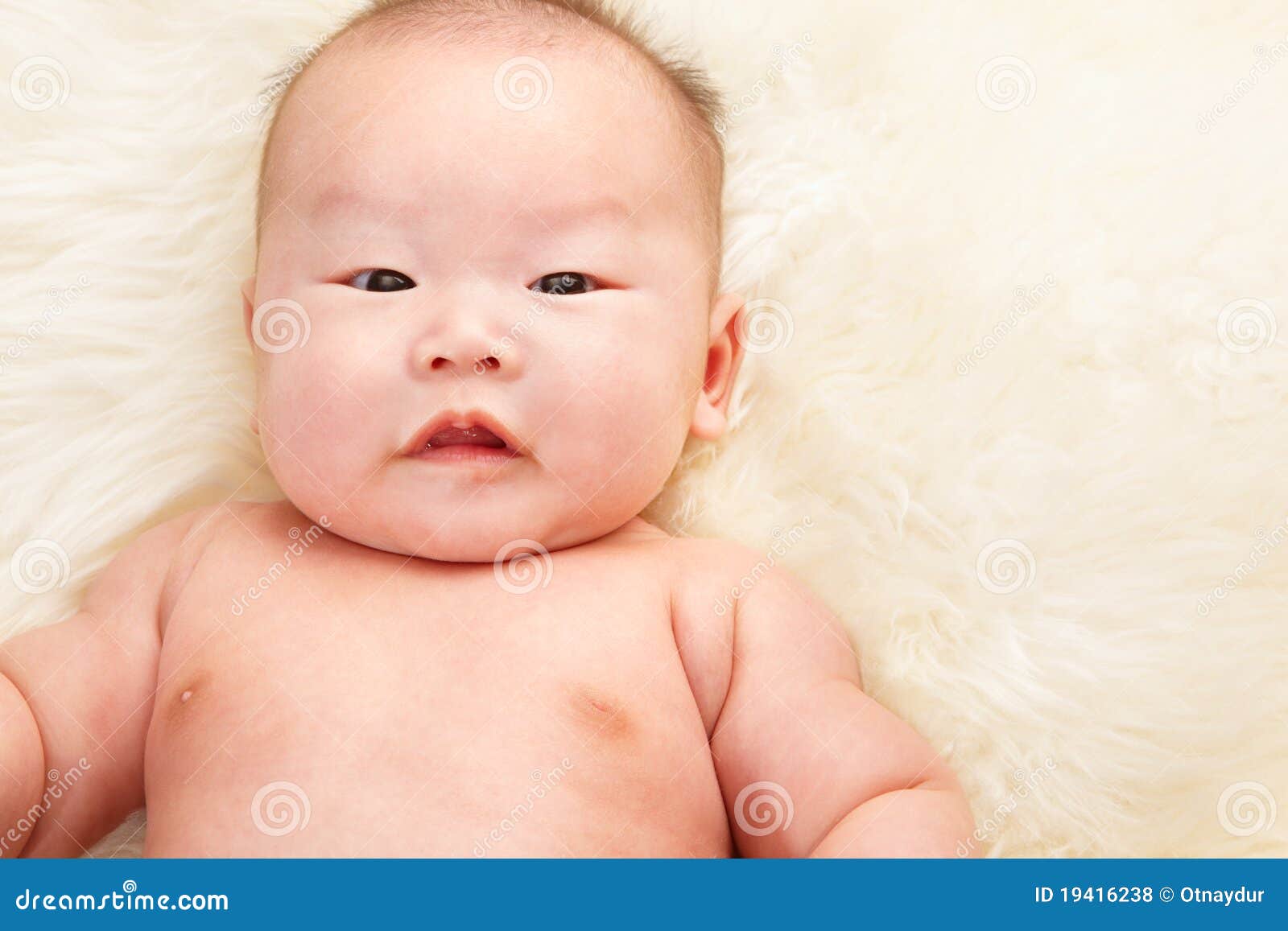 Bebé chino foto de archivo. Imagen de cierre, infante - 19416238