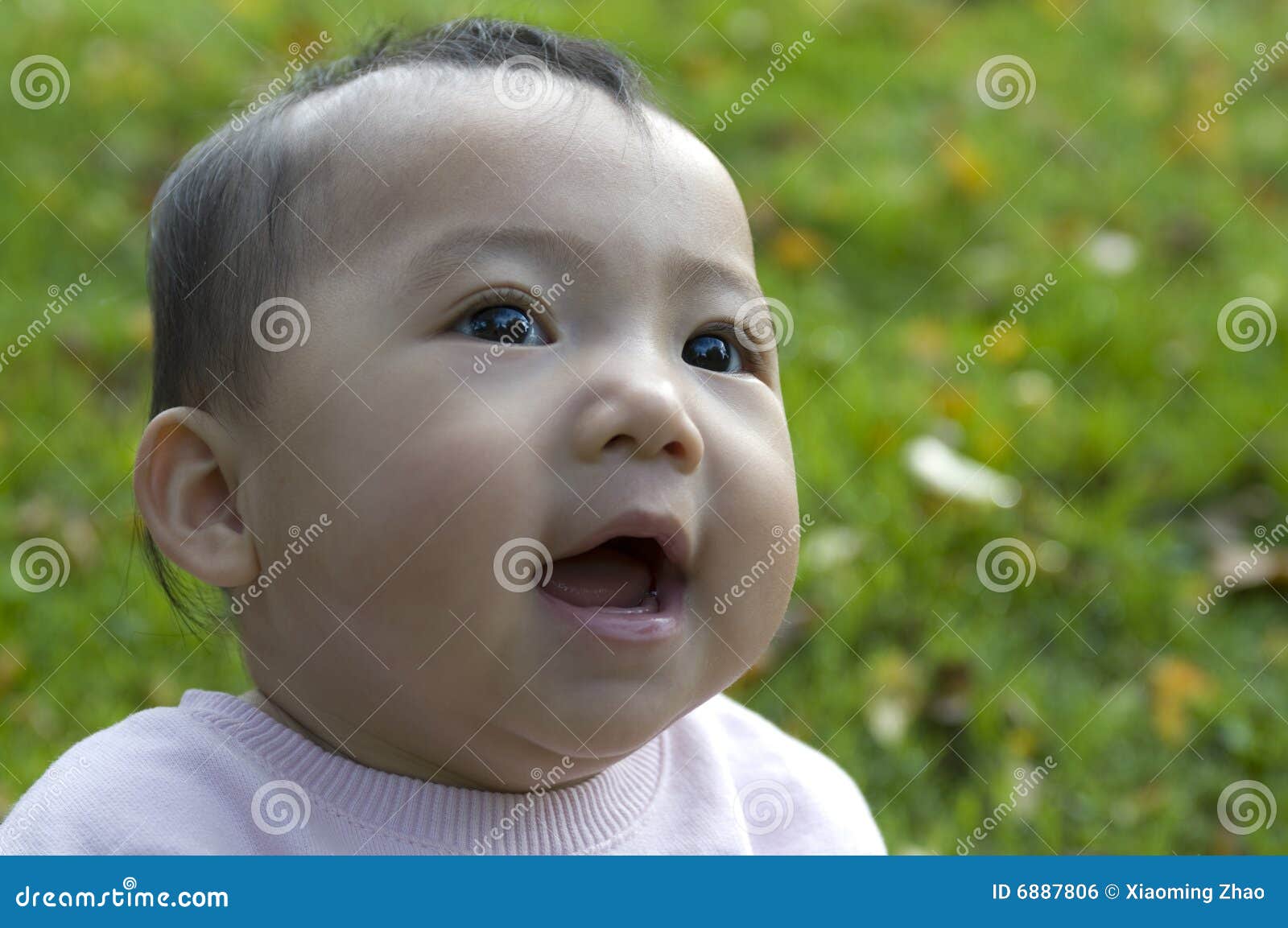 Bebé chino foto de archivo. Imagen de cabrito, joven, mirando - 6887806