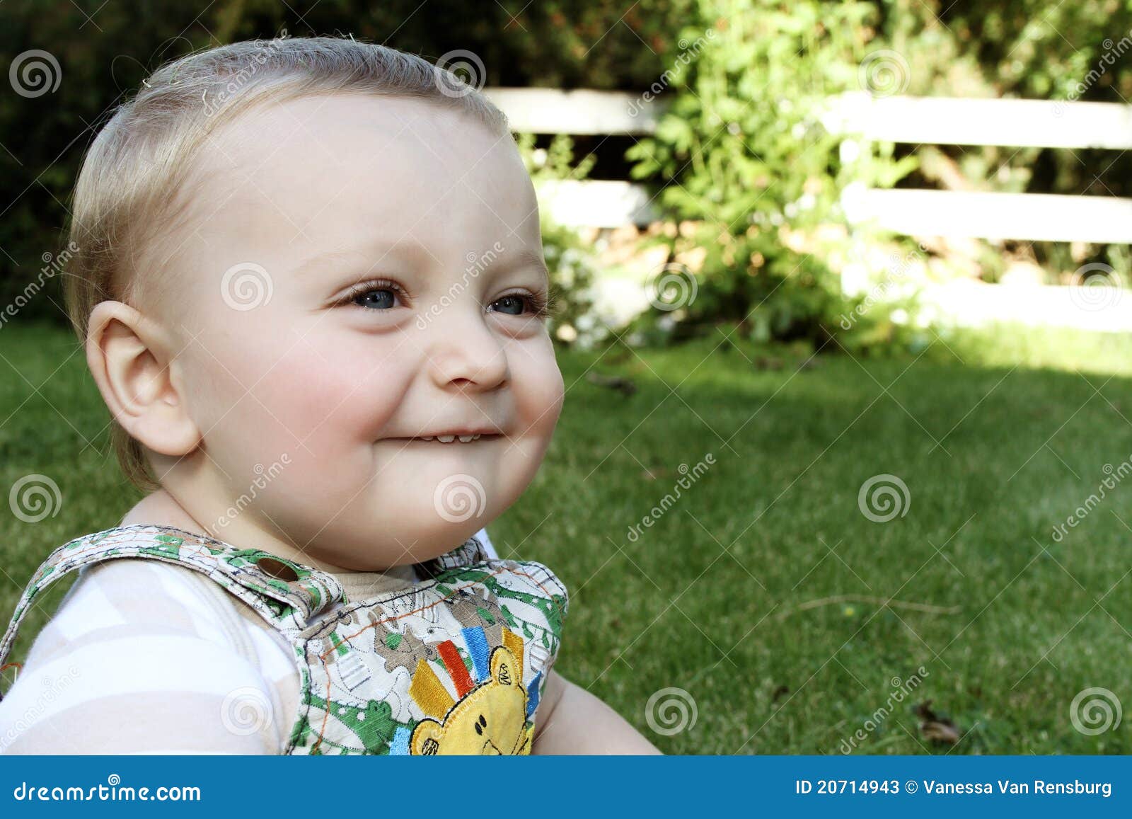 Bebé sonriente imagen de archivo. Imagen de hermoso, adorable - 20714943