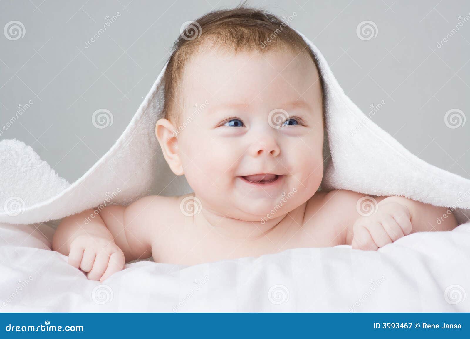 Bebé sonriente imagen de archivo. Imagen de sonriente - 3993467