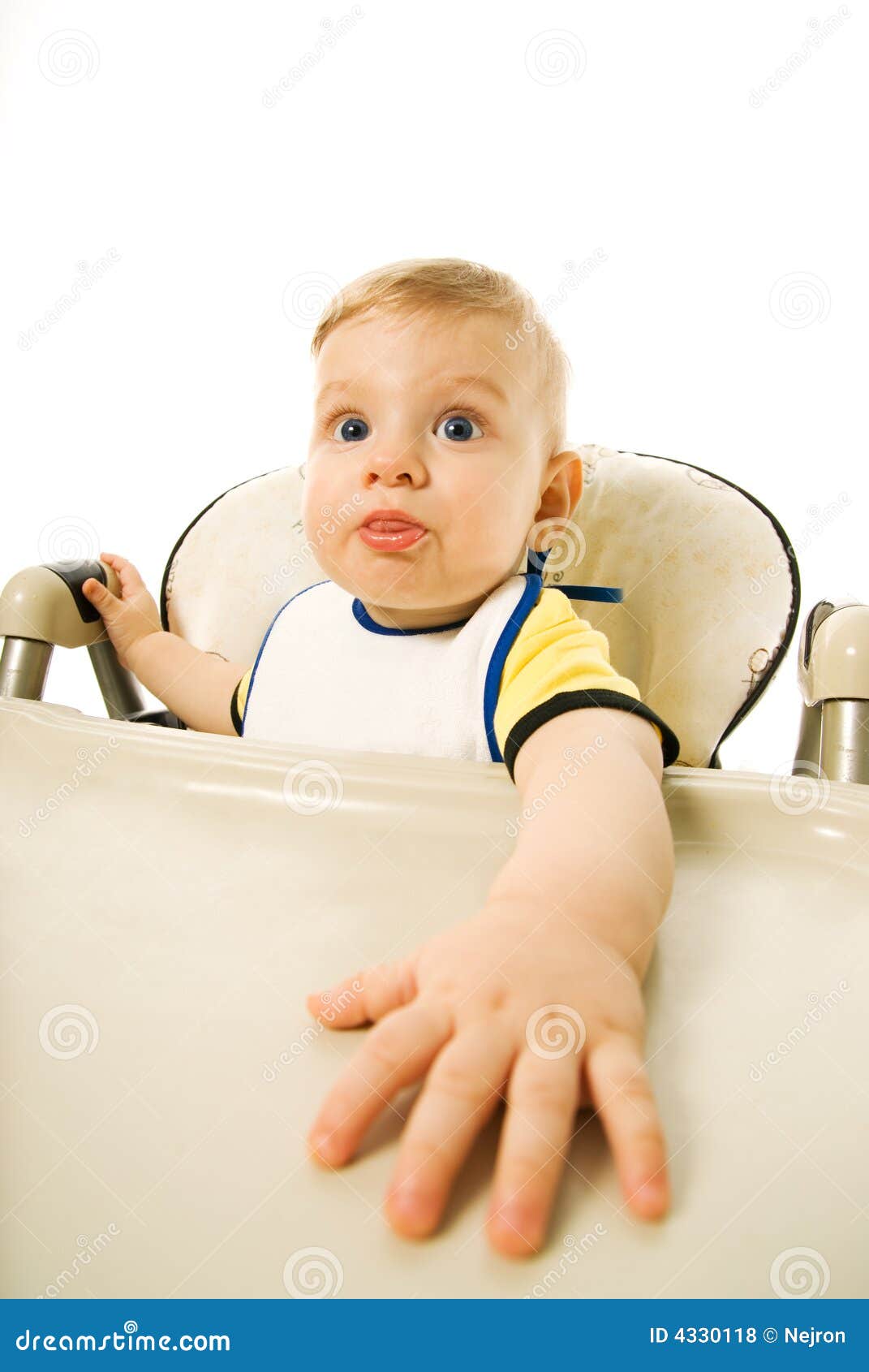 Bebê com fome foto de stock. Imagem de retrato, coma, inocência - 4330118