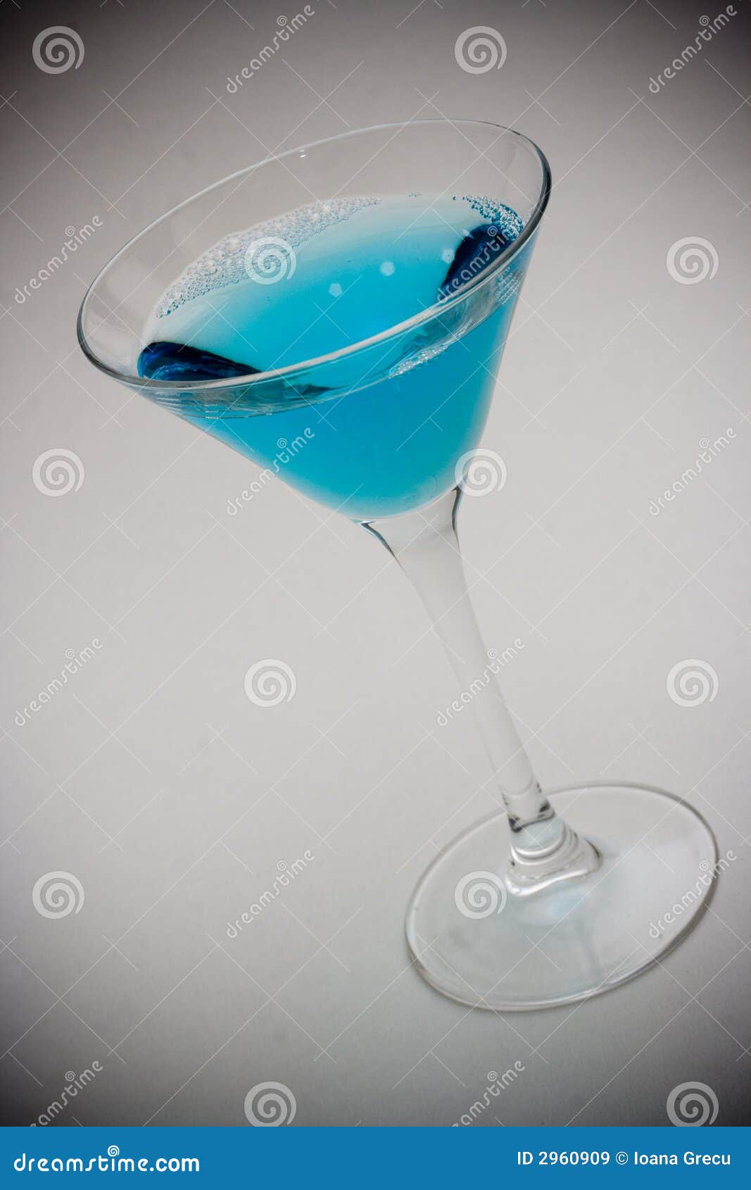 Bebida azul imagem de stock. Imagem de licor, partido - 2960909