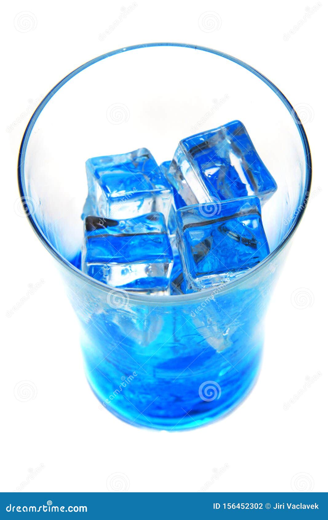 Bebida Azul Curacao Aislada Foto de archivo - Imagen de primer, agua ...