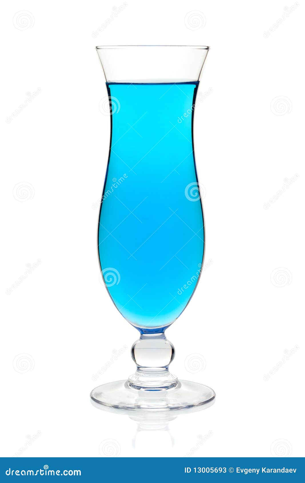 Bebida azul del color imagen de archivo. Imagen de fresco - 13005693