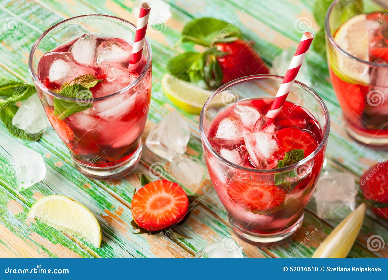 Bebida de la fresa foto de archivo. Imagen de jugo, frescura - 52016610