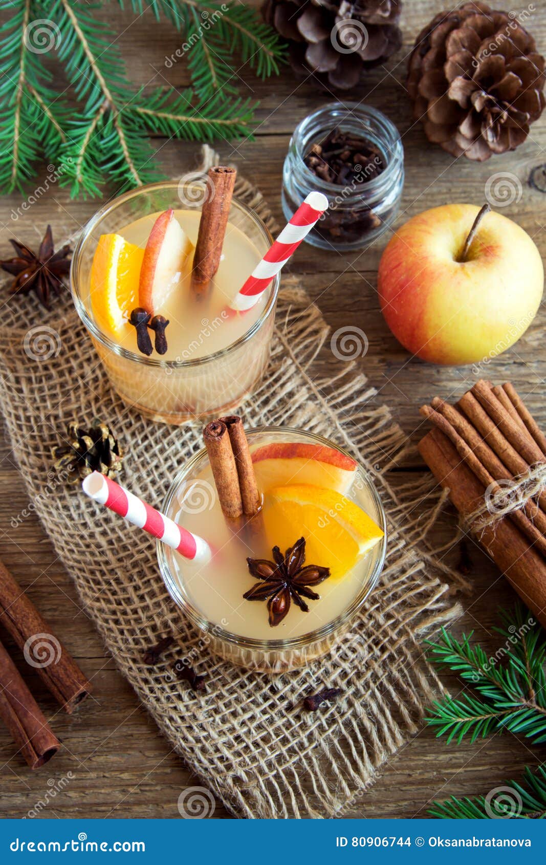 Bebida Del Toddy Caliente Para La Navidad Foto de archivo - Imagen de ...