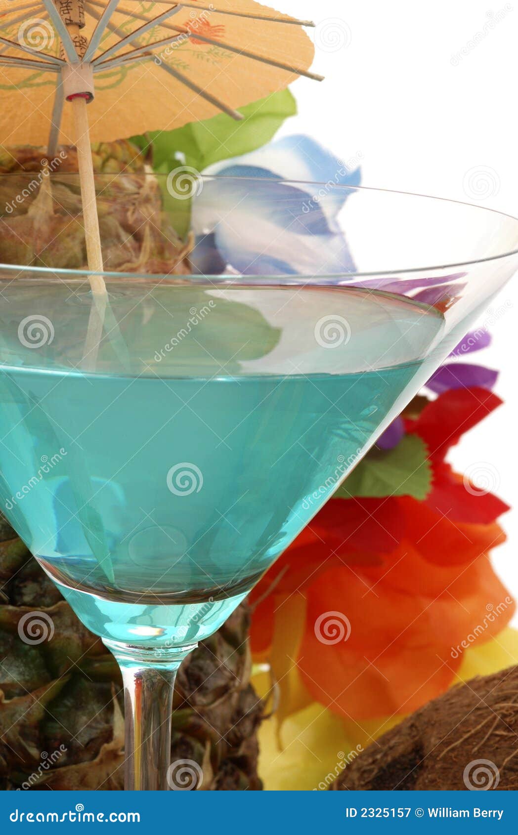 Bebida exótica imagen de archivo. Imagen de hawaiano, colorido - 2325157