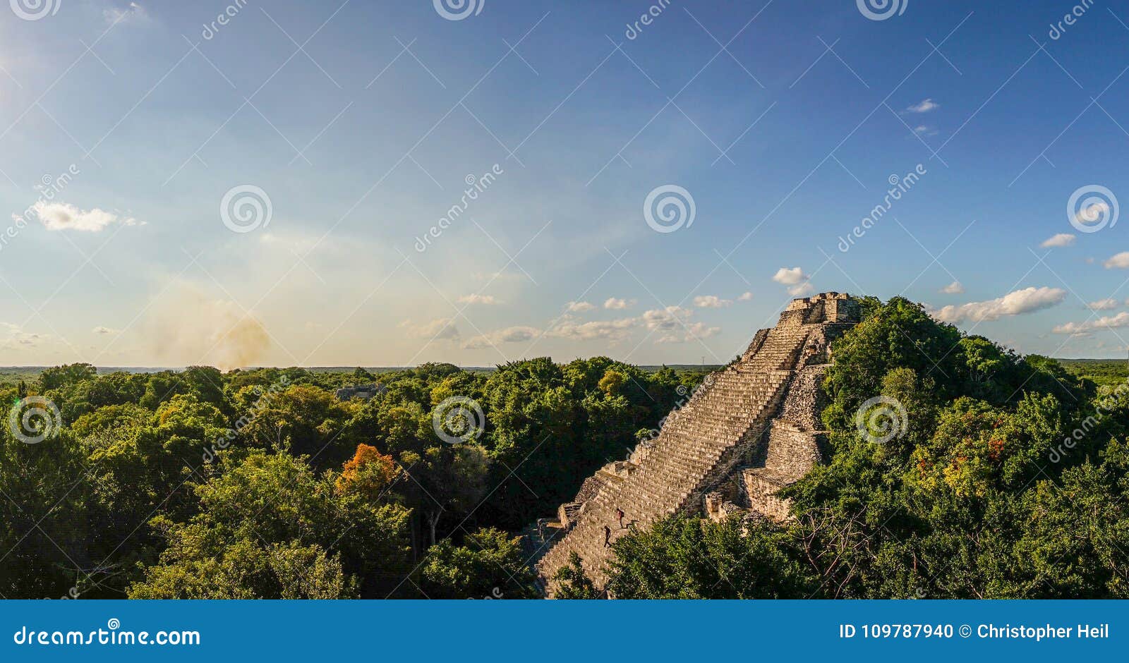 Becan Maya Temple in the Yucatan, Mexico. Stock Photo - Image of maya ...