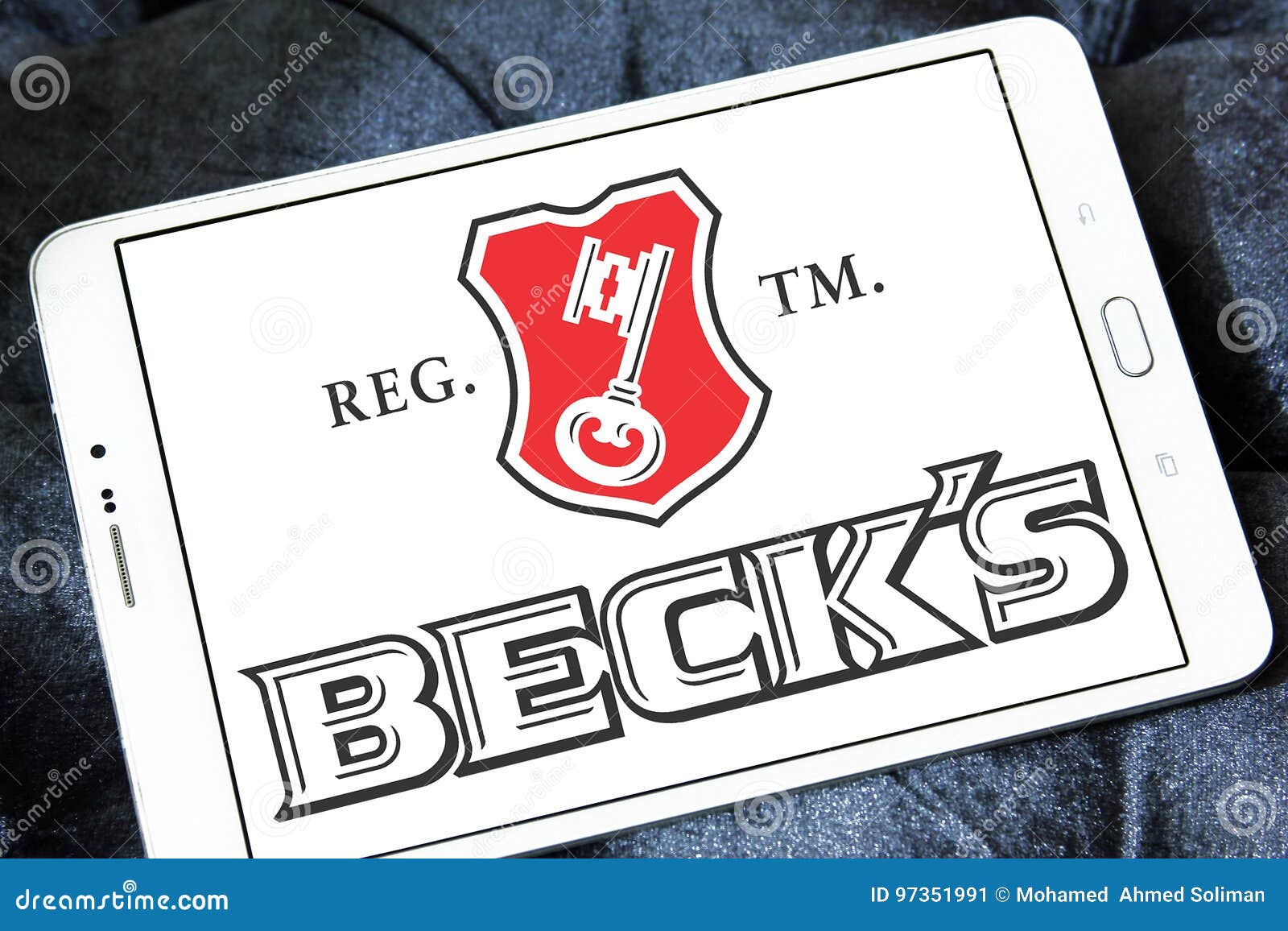Beck`s beer logo editorial photo. Image of heineken, icons - 97351991