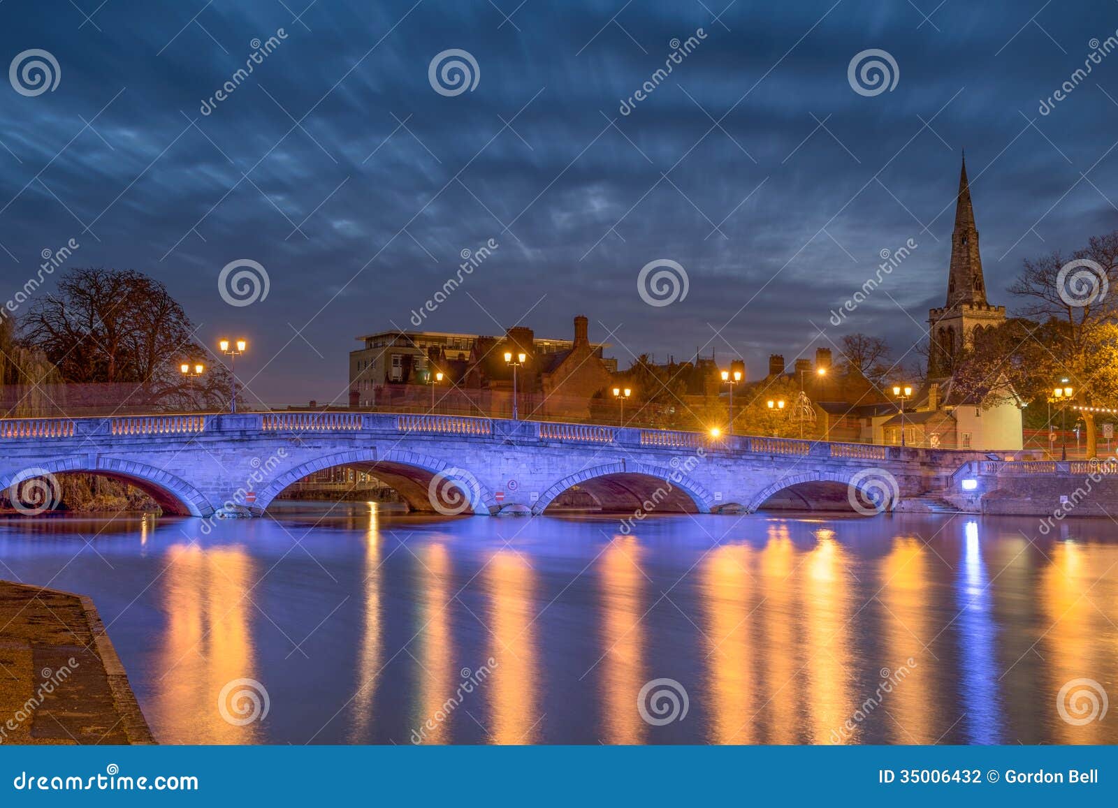 Bedford embankment stock photo. Image of great, england - 35006432